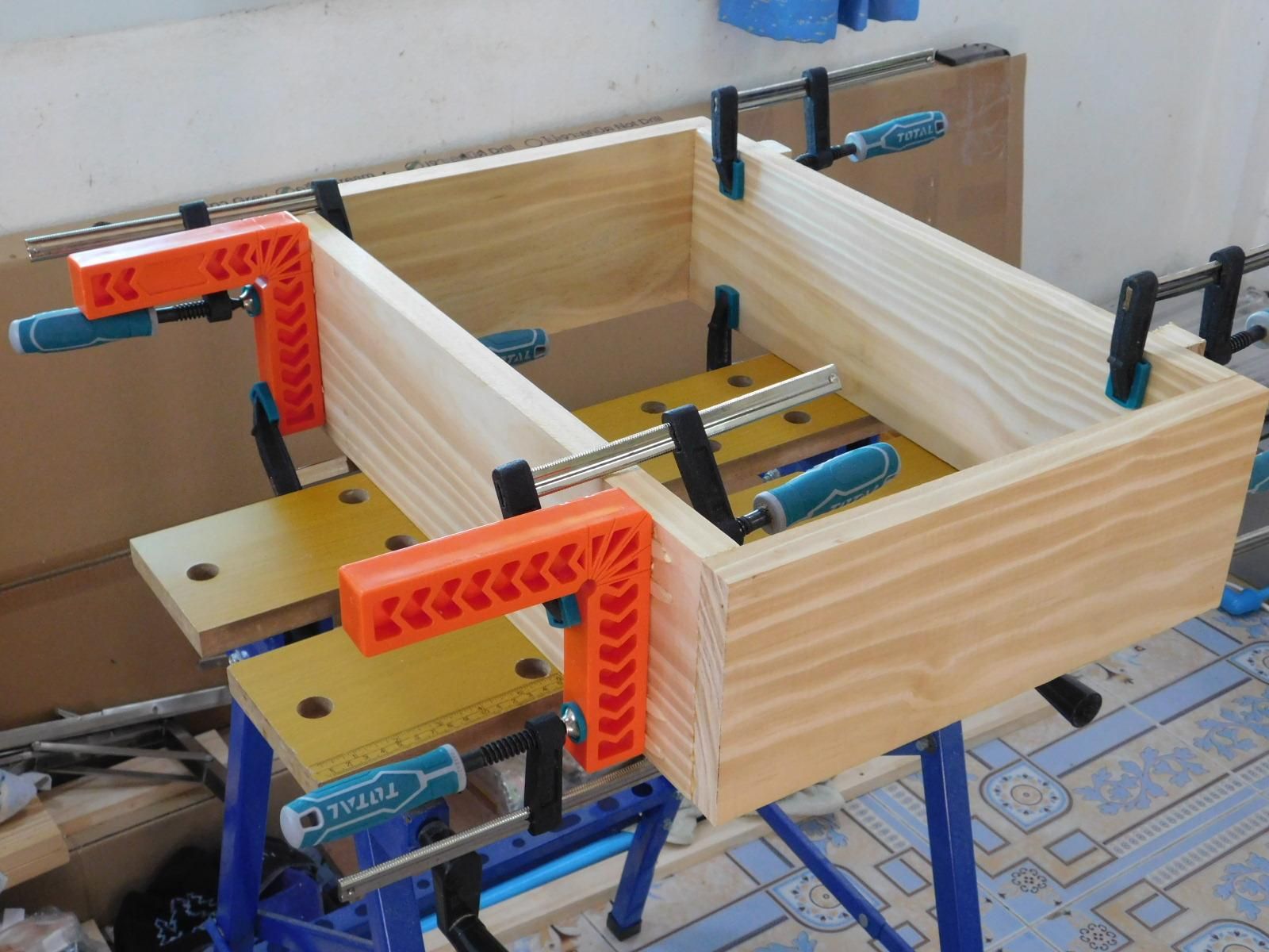 Simple Tool Cart & Assembly Table : 8 Steps (with Pictures) - Instructables