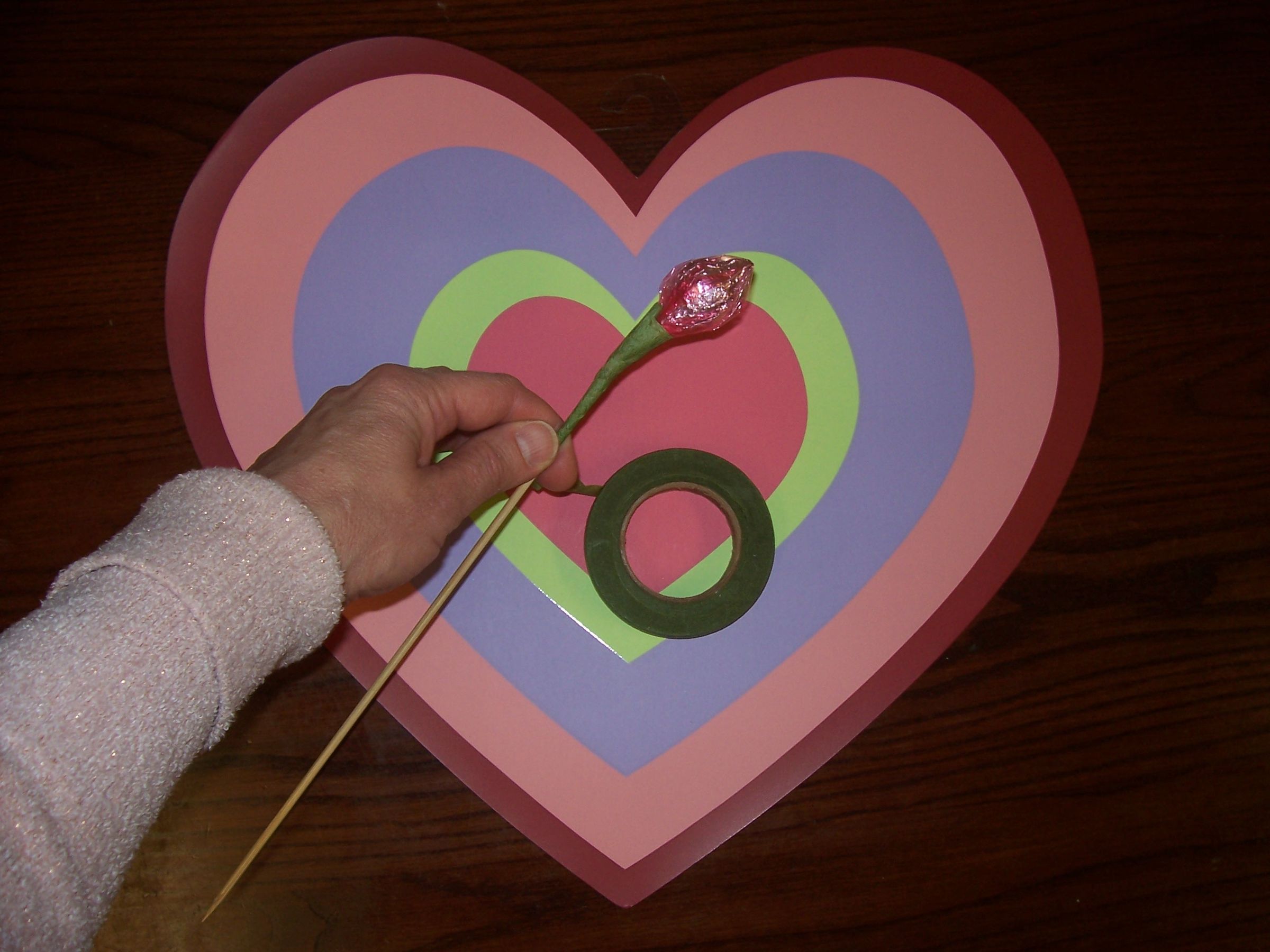 Kisses Roses : 4 Steps - Instructables