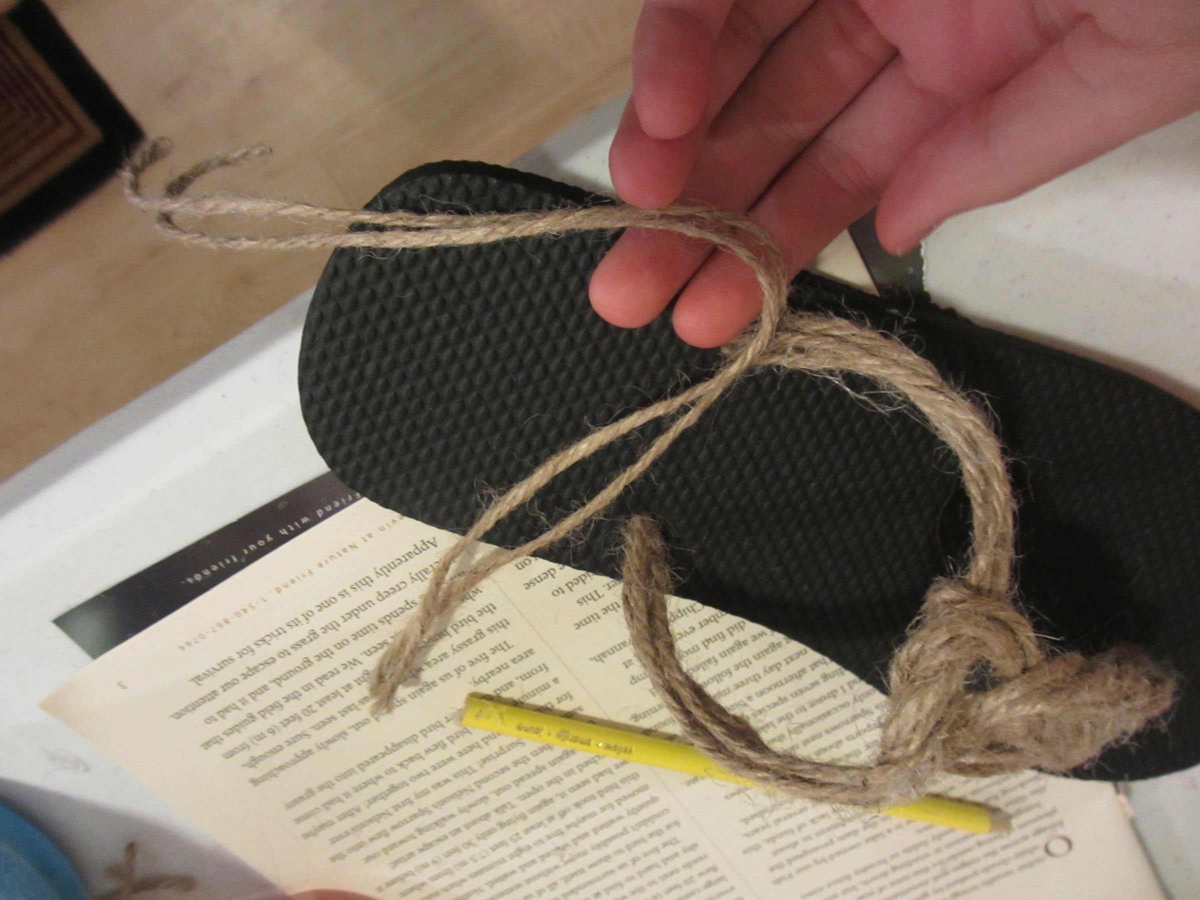 Refashioned Knot Flip Flops : 8 Steps - Instructables