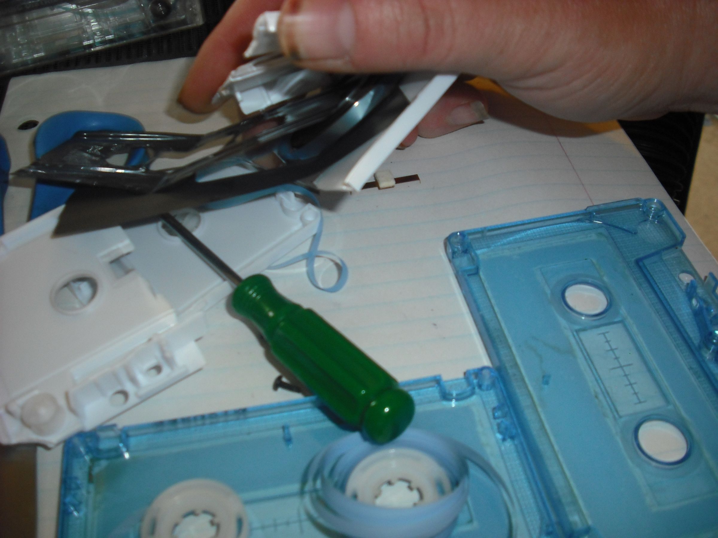 Jenffer a Jay's and How to Fix Broken Cassette Tapes - Instructables