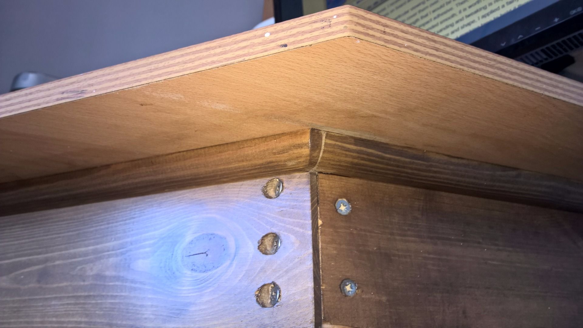 Secret Storage Floating Desk : 18 Steps (with Pictures) - Instructables