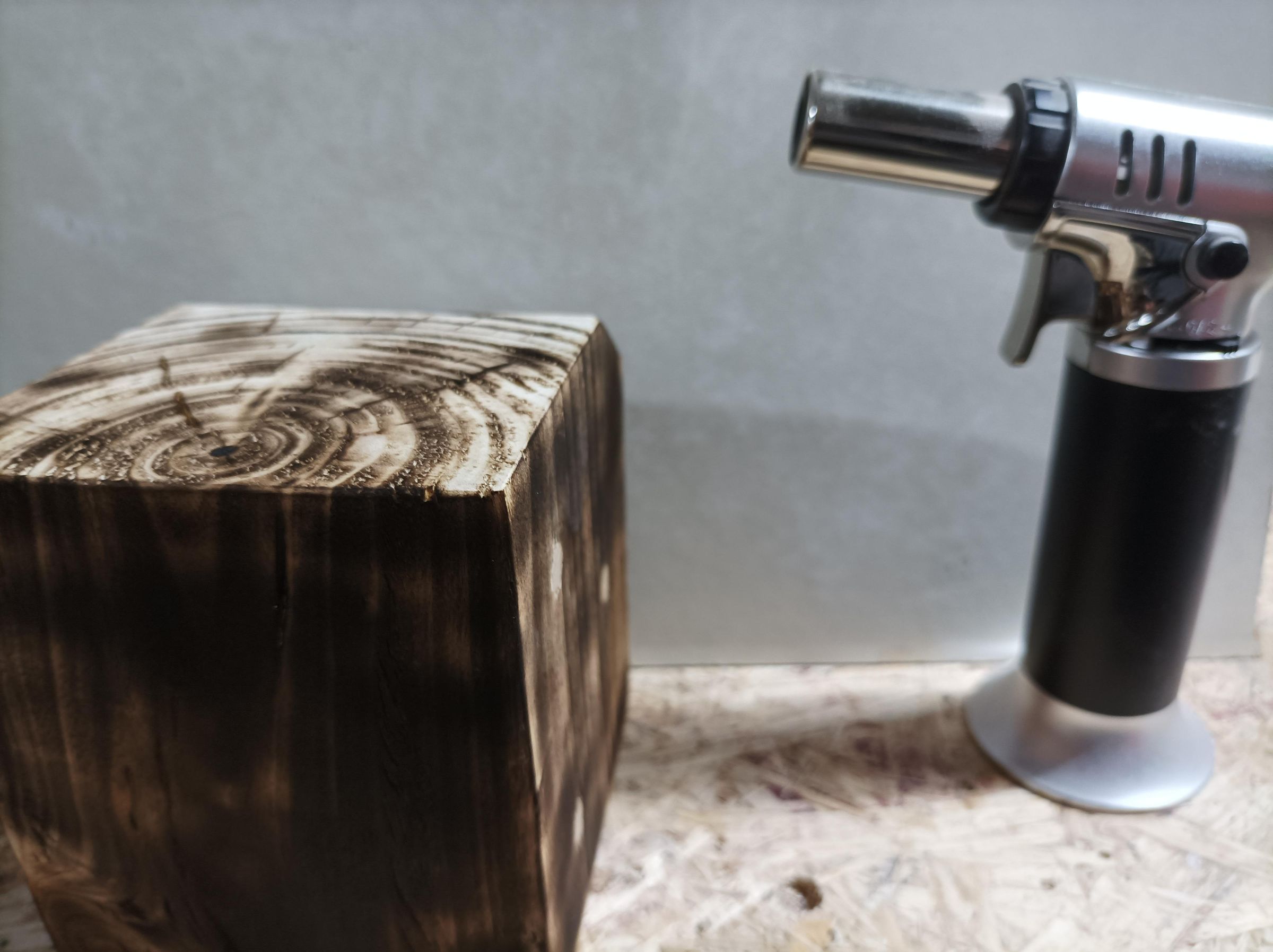 Design Lamps From Pallet Blocks : 6 Steps - Instructables
