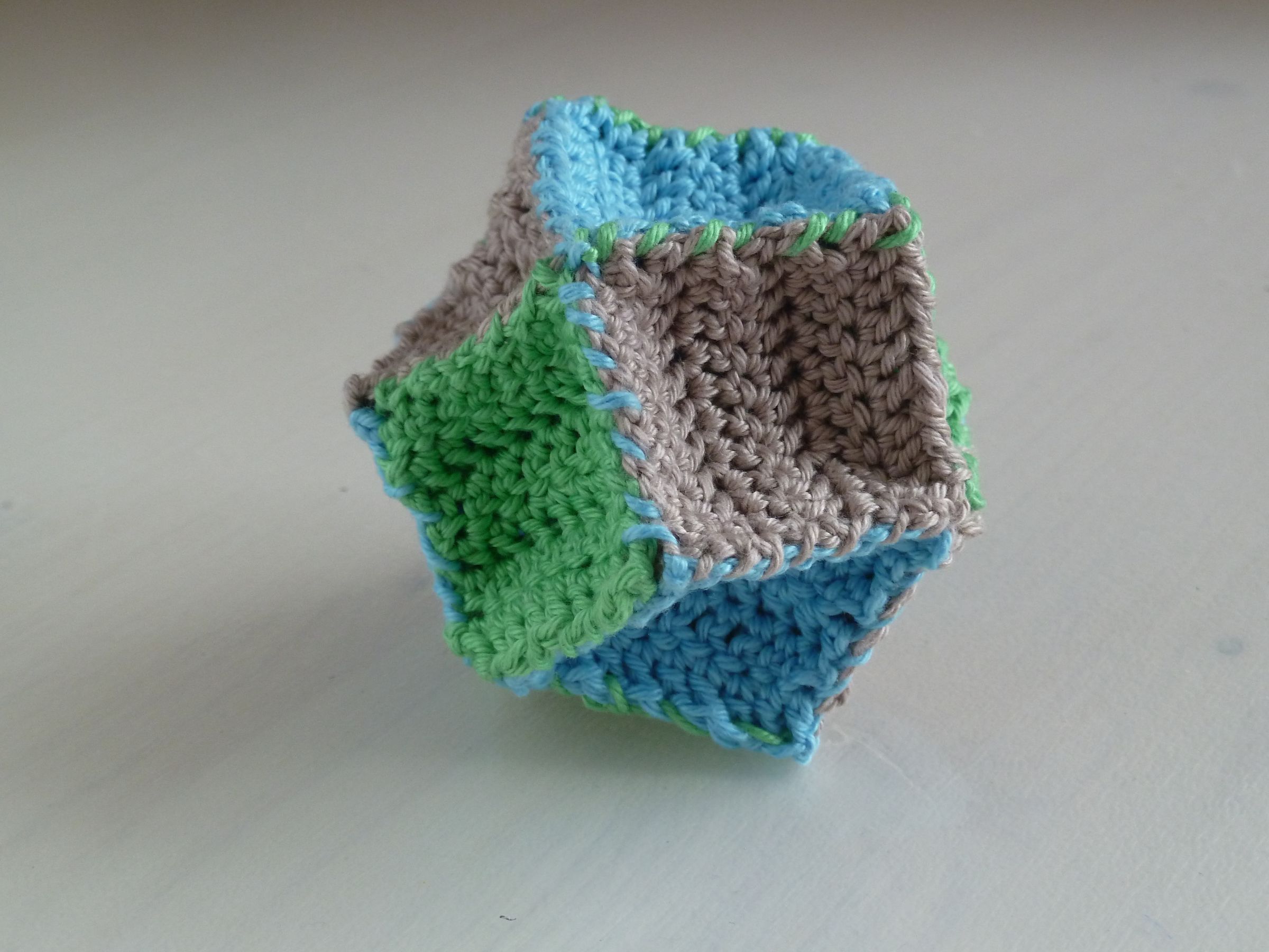 Crochet Stellated Octahedron : 22 Steps (with Pictures) - Instructables