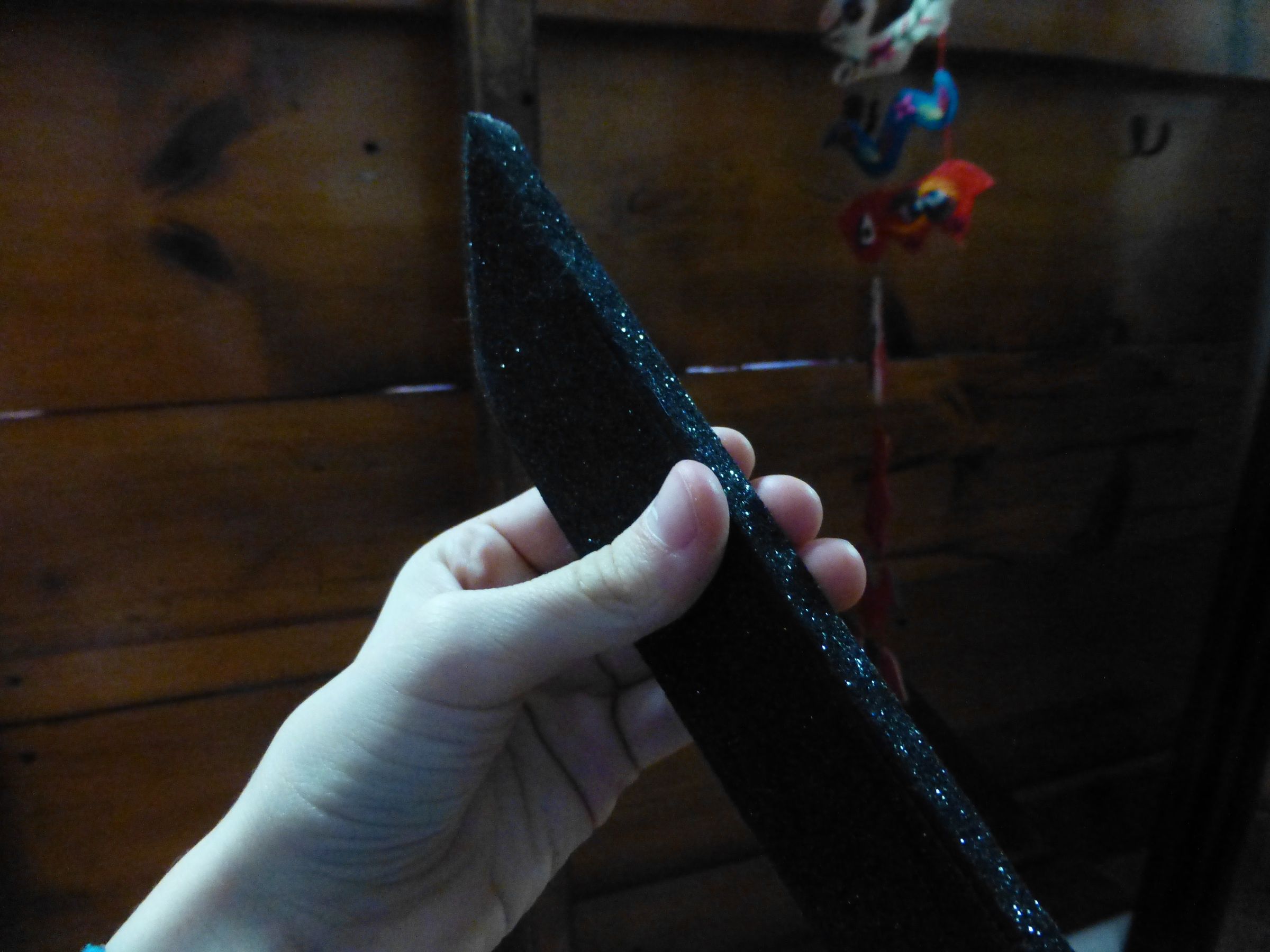 DIY Foam Weaponry : 9 Steps - Instructables