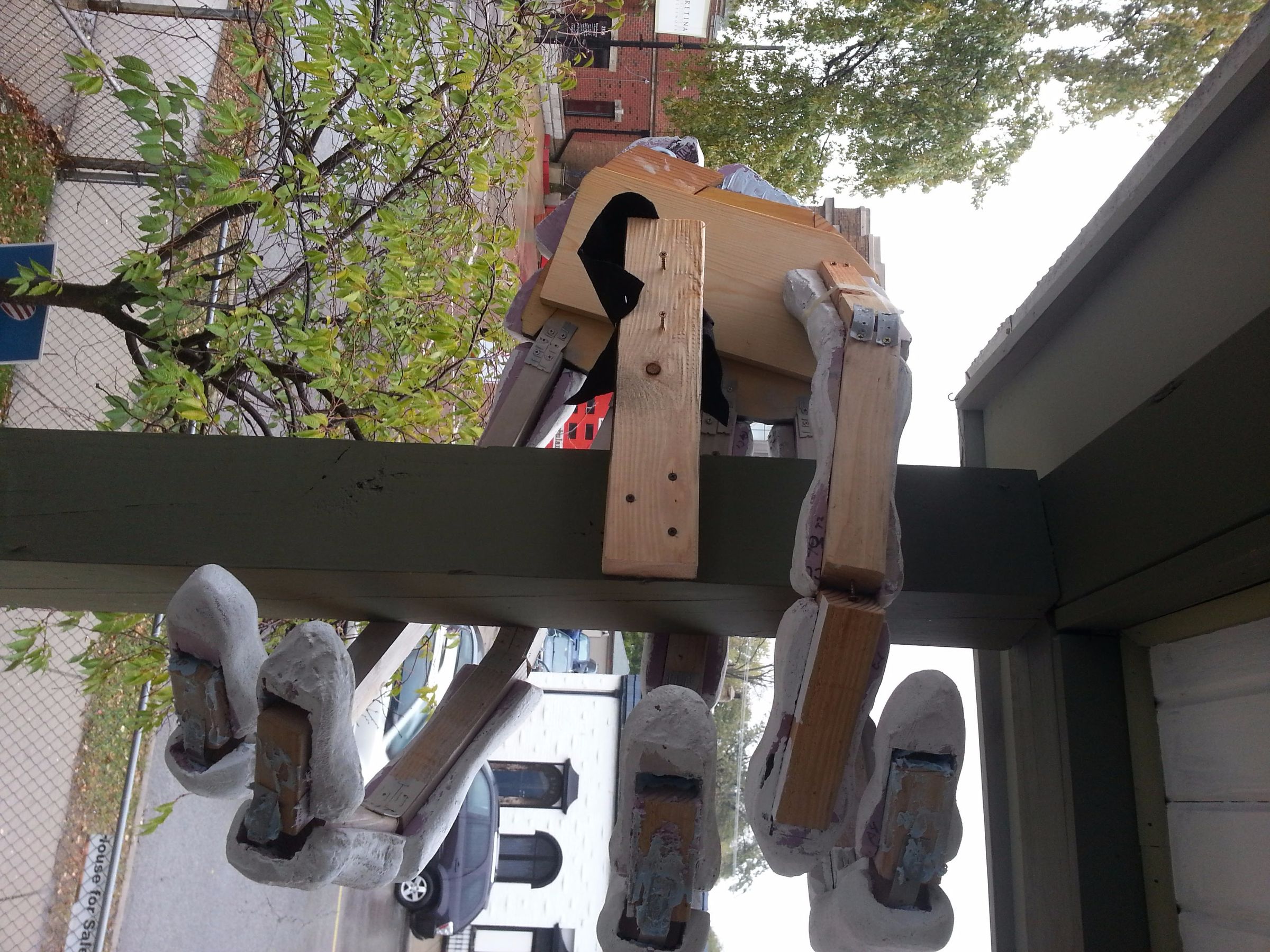 Giant Skeleton Halloween Decoration : 10 Steps (with Pictures ...