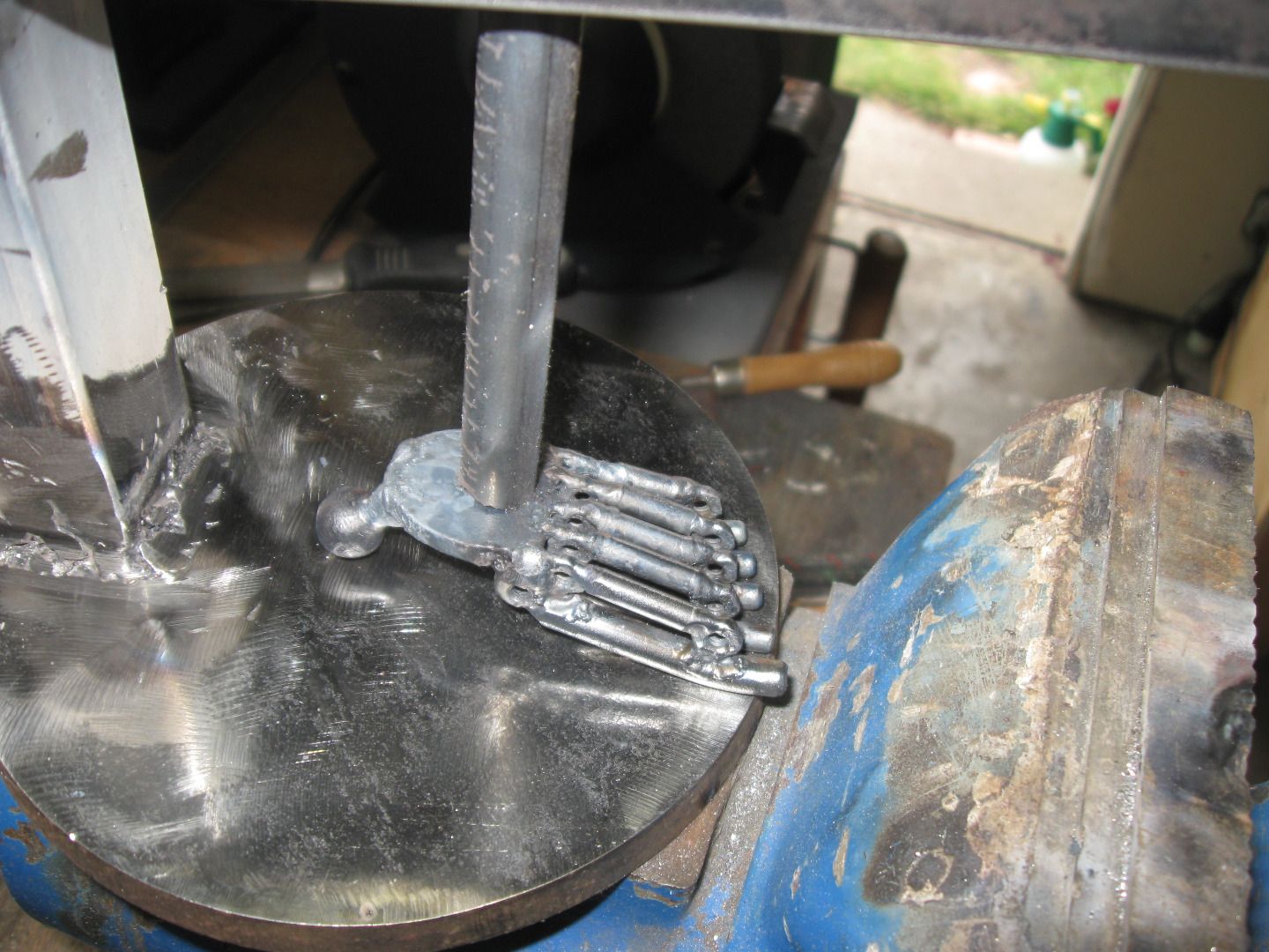 Terminator Foot Nut Cracker (revised) : 6 Steps (with Pictures ...