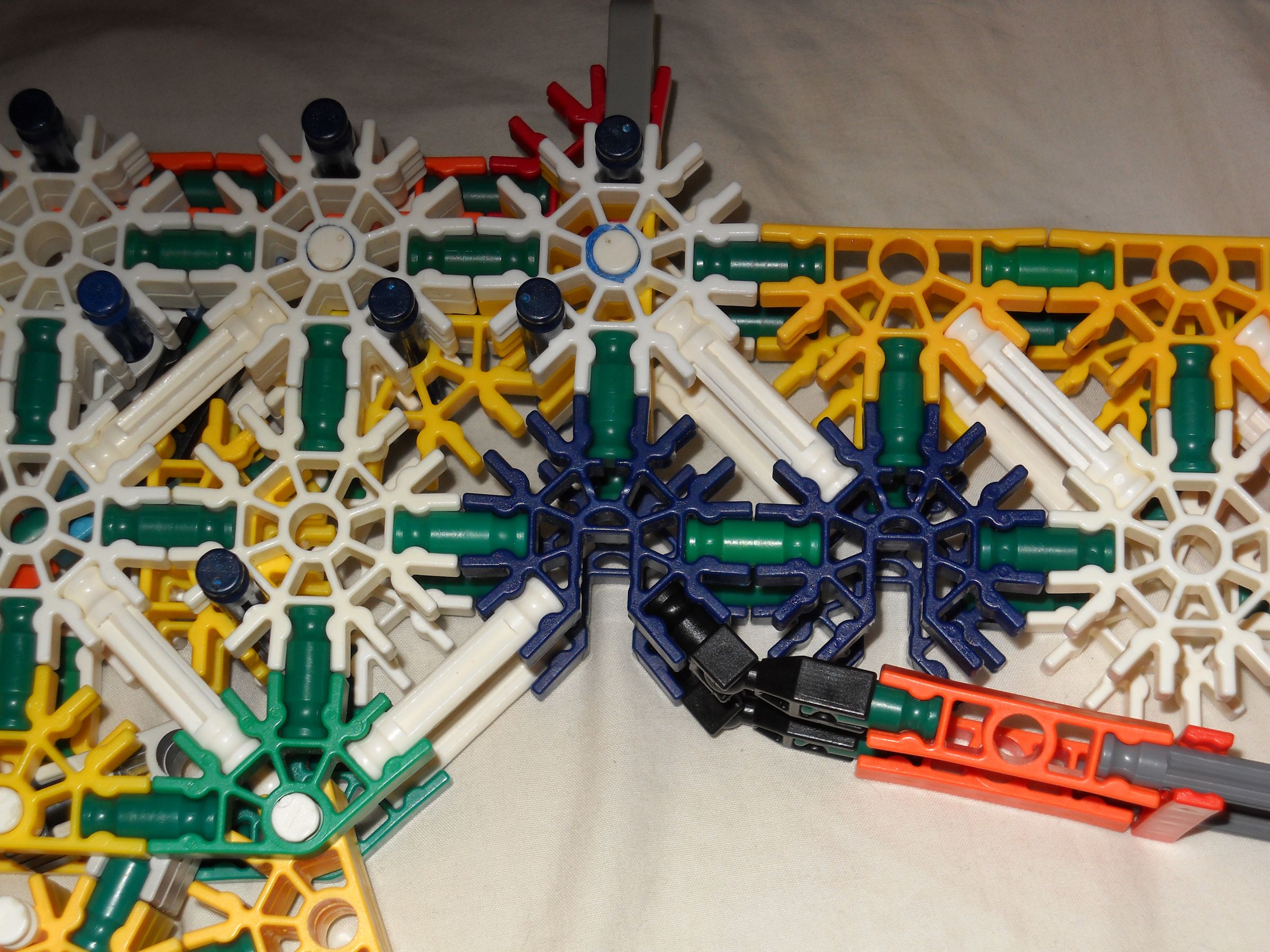 Knex Mp5 : 4 Steps - Instructables