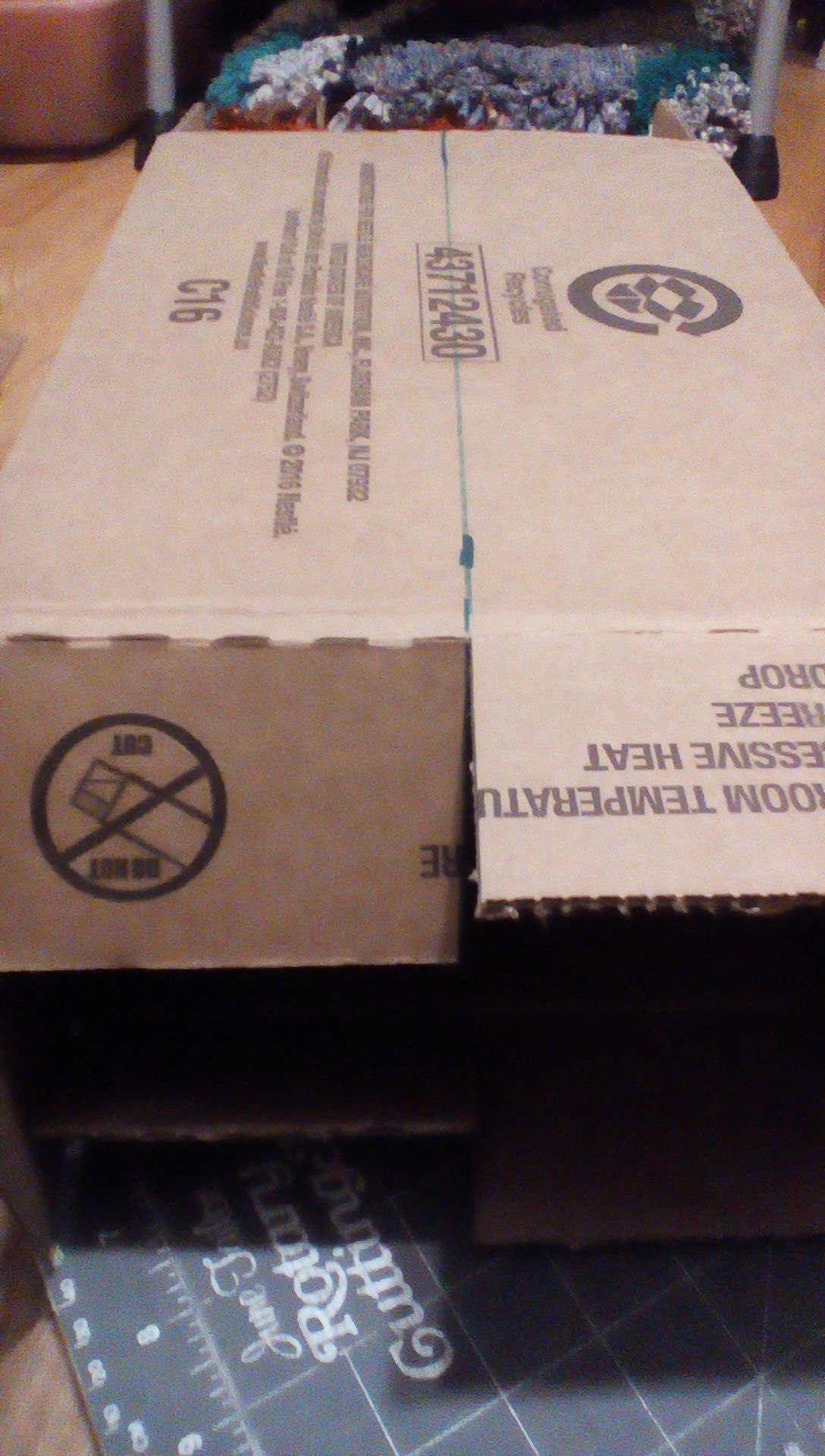 10 Minute Cardboard Box Hex Cubbies : 6 Steps - Instructables