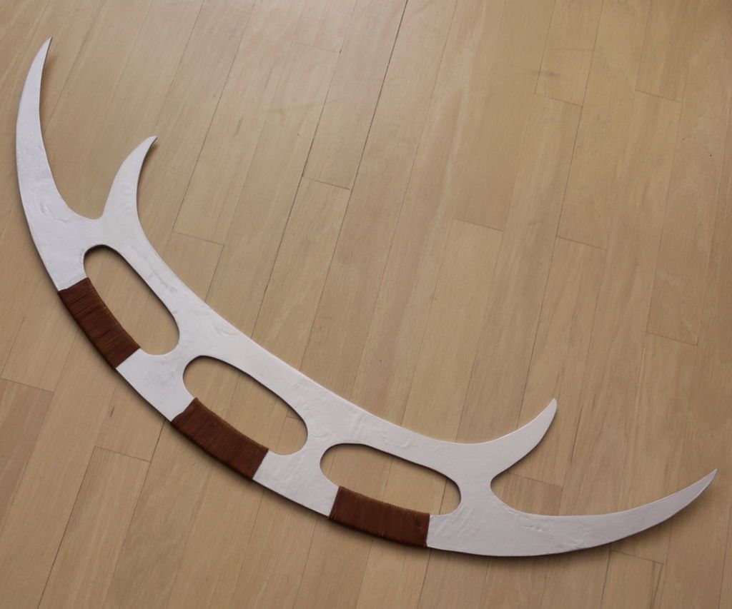 Klingon Bat'leth Prop : 7 Steps (with Pictures) - Instructables