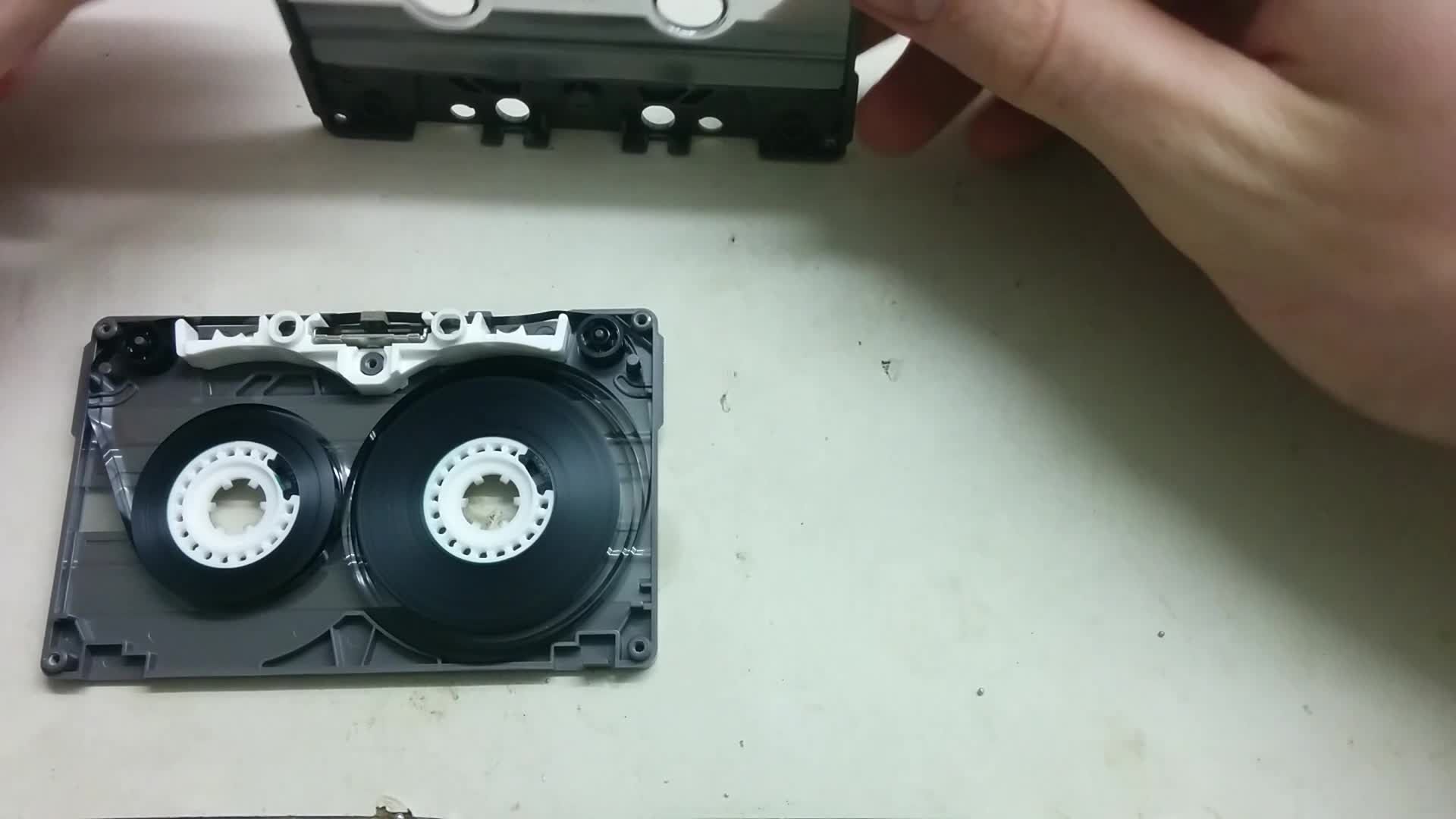 DIY Cassette Tape to MP3 Aux Converter : 3 Steps (with Pictures ...