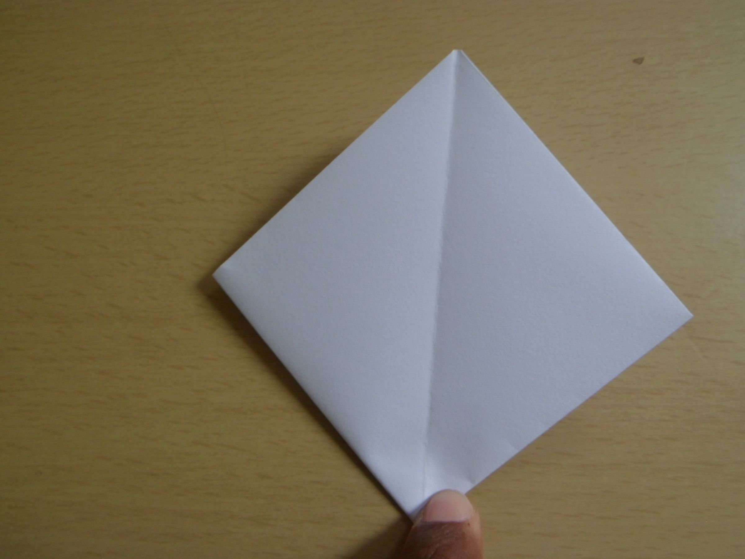 Origami Robo : 8 Steps - Instructables