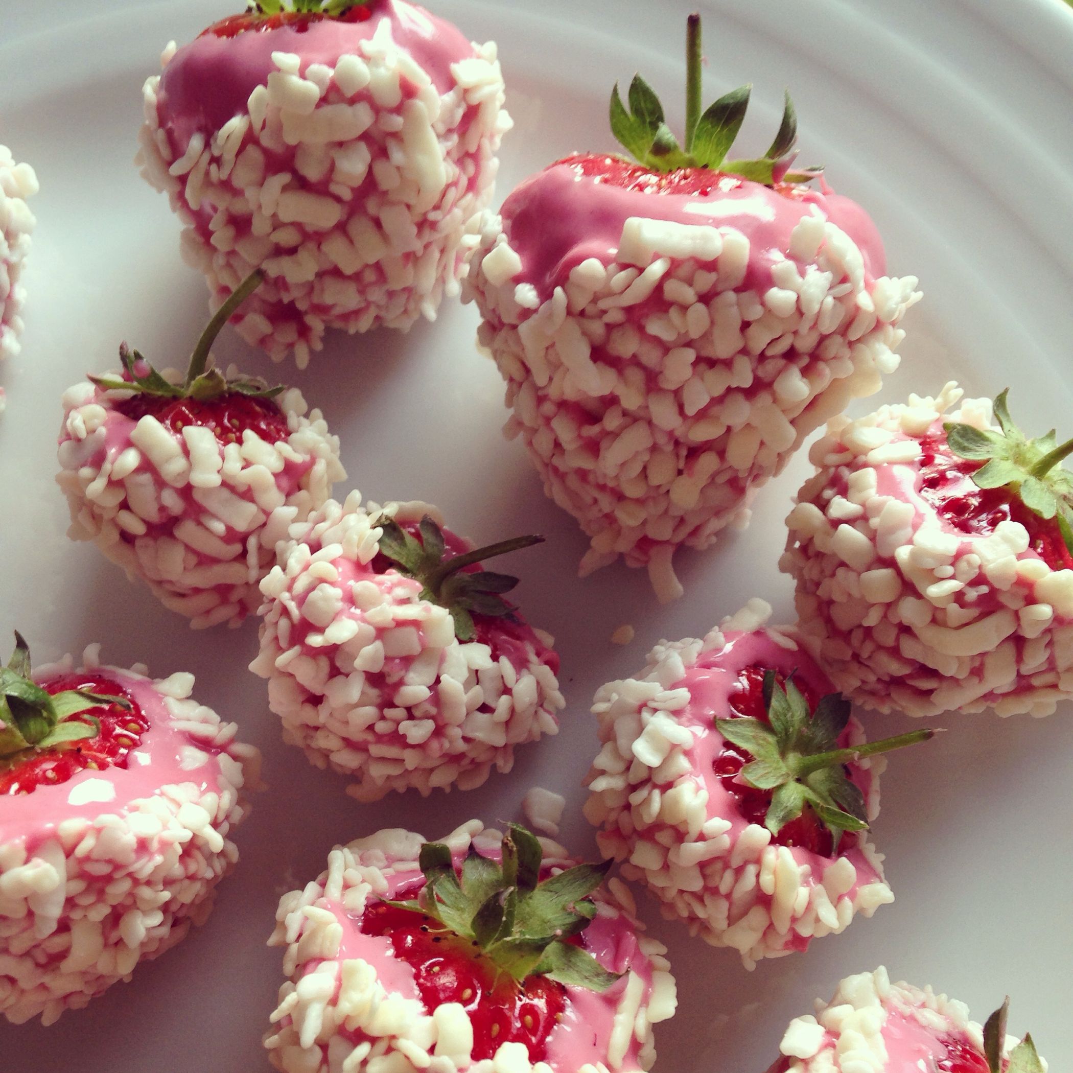 Chocolate Strawberry : 3 Steps - Instructables