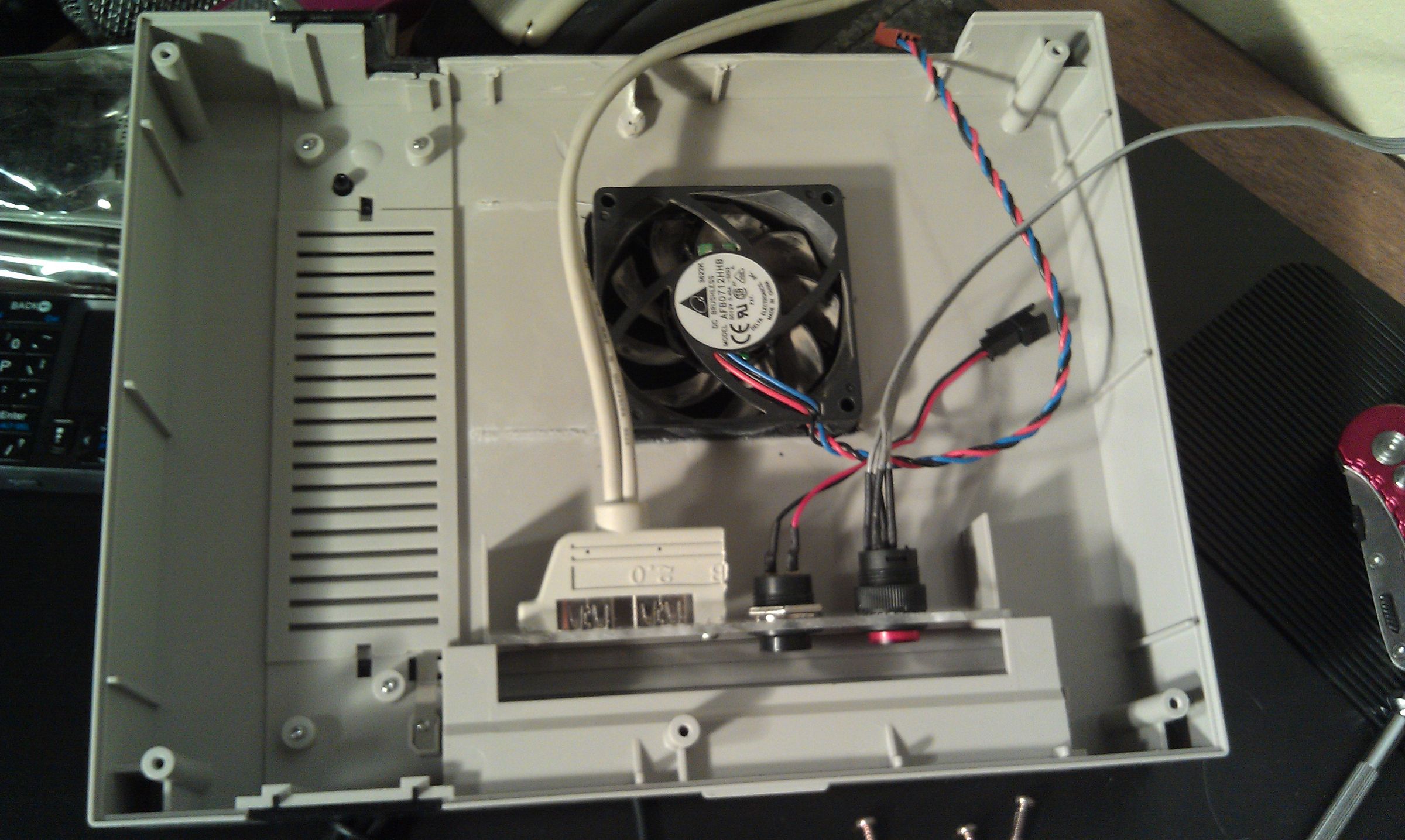 Retro All-In-One Gaming Console : 12 Steps (with Pictures) - Instructables