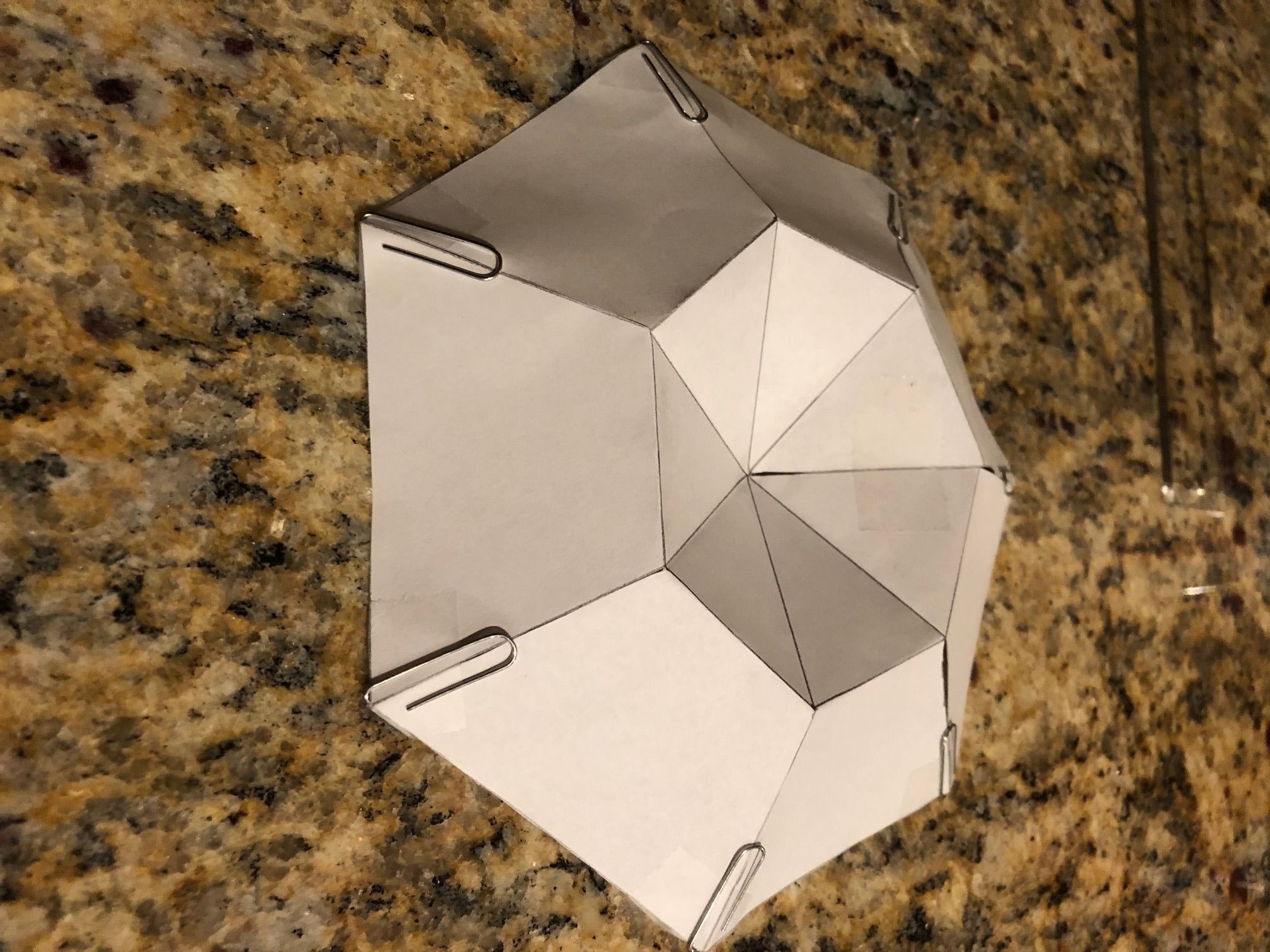 Paper Frisbee : 5 Steps - Instructables