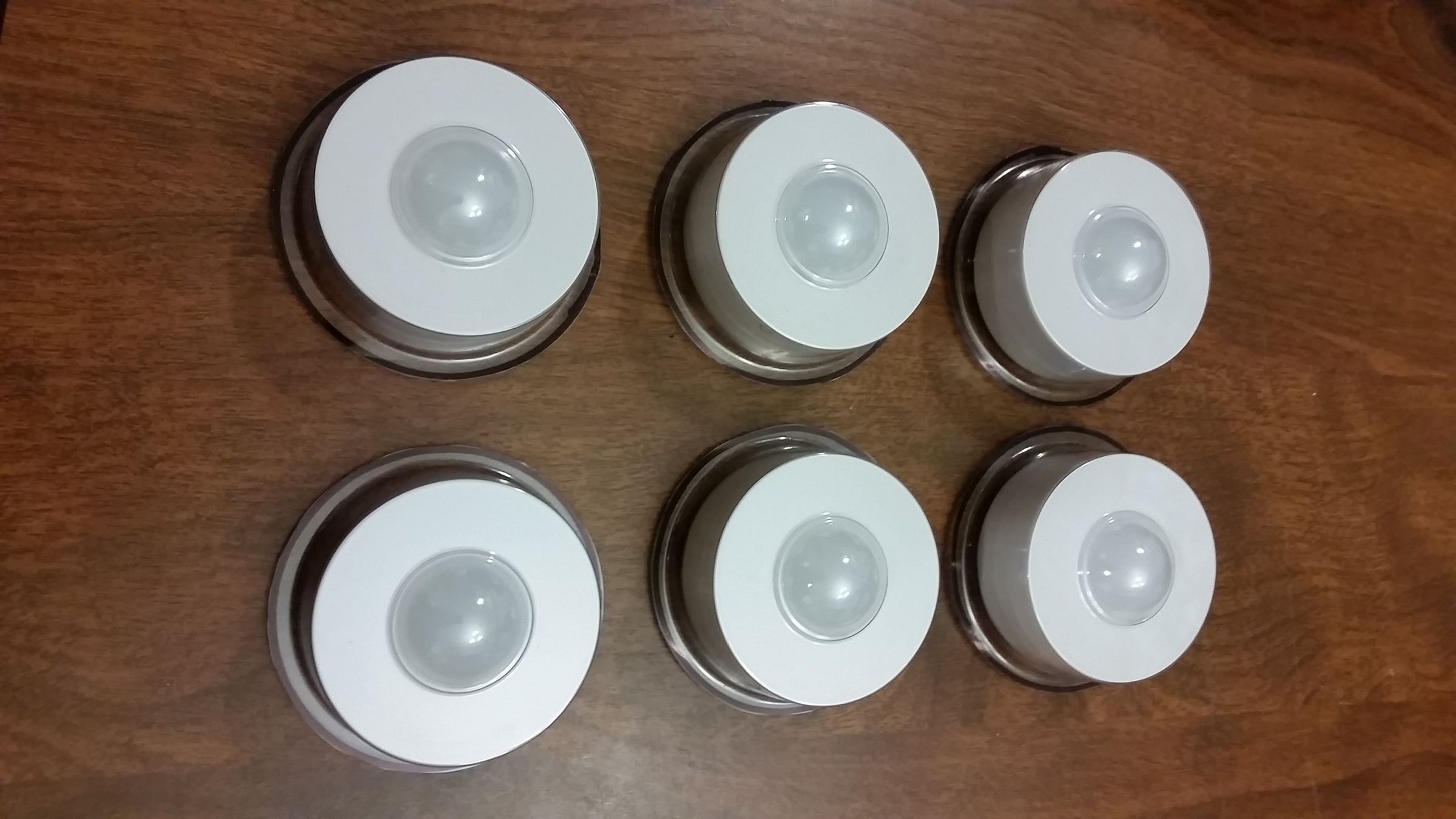 LED Puck Lights for Camping : 9 Steps (with Pictures) - Instructables