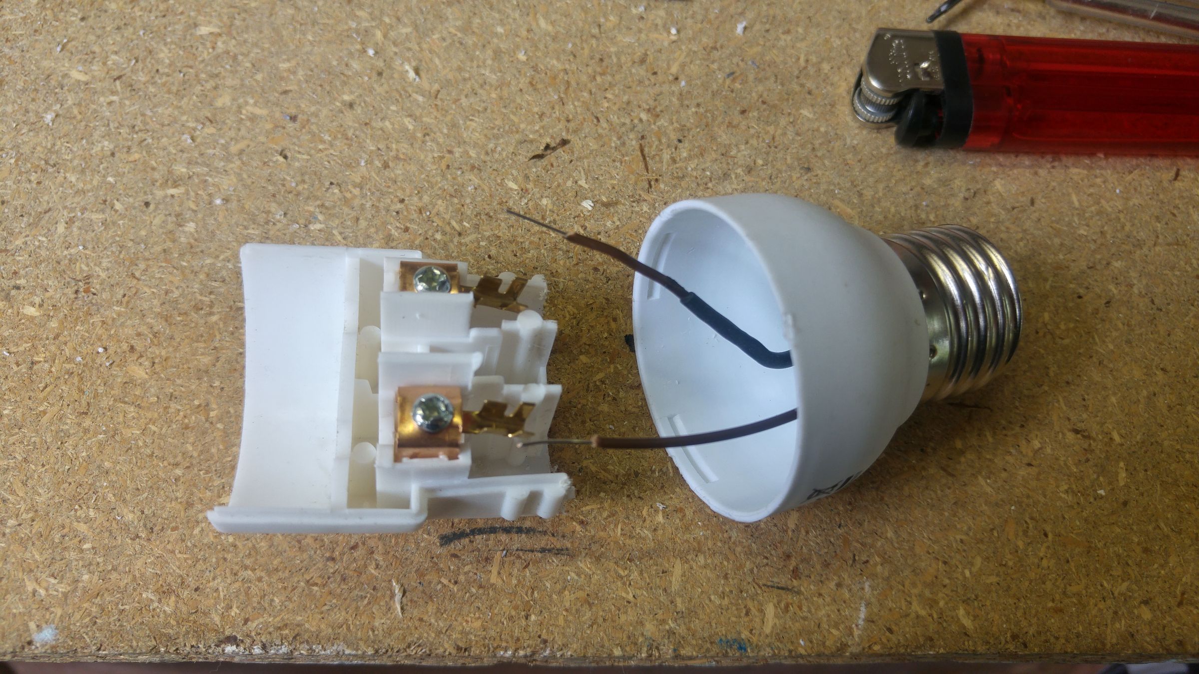 Lamp Base Socket : 5 Steps (with Pictures) - Instructables