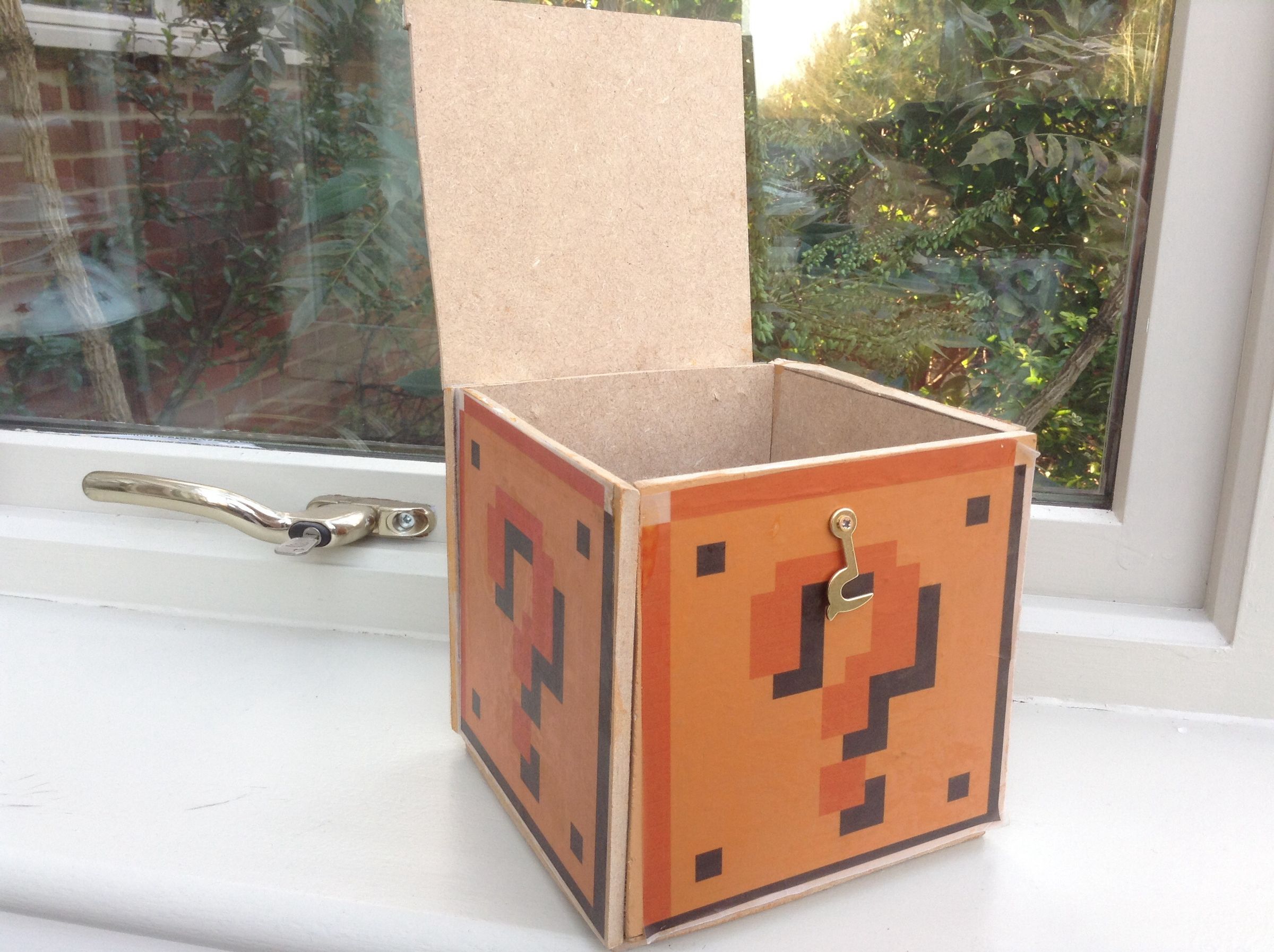 Mario Bros. Box : 6 Steps (with Pictures) - Instructables