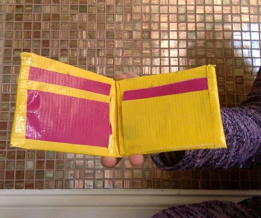Duct Tape Wallet : 8 Steps (with Pictures) - Instructables