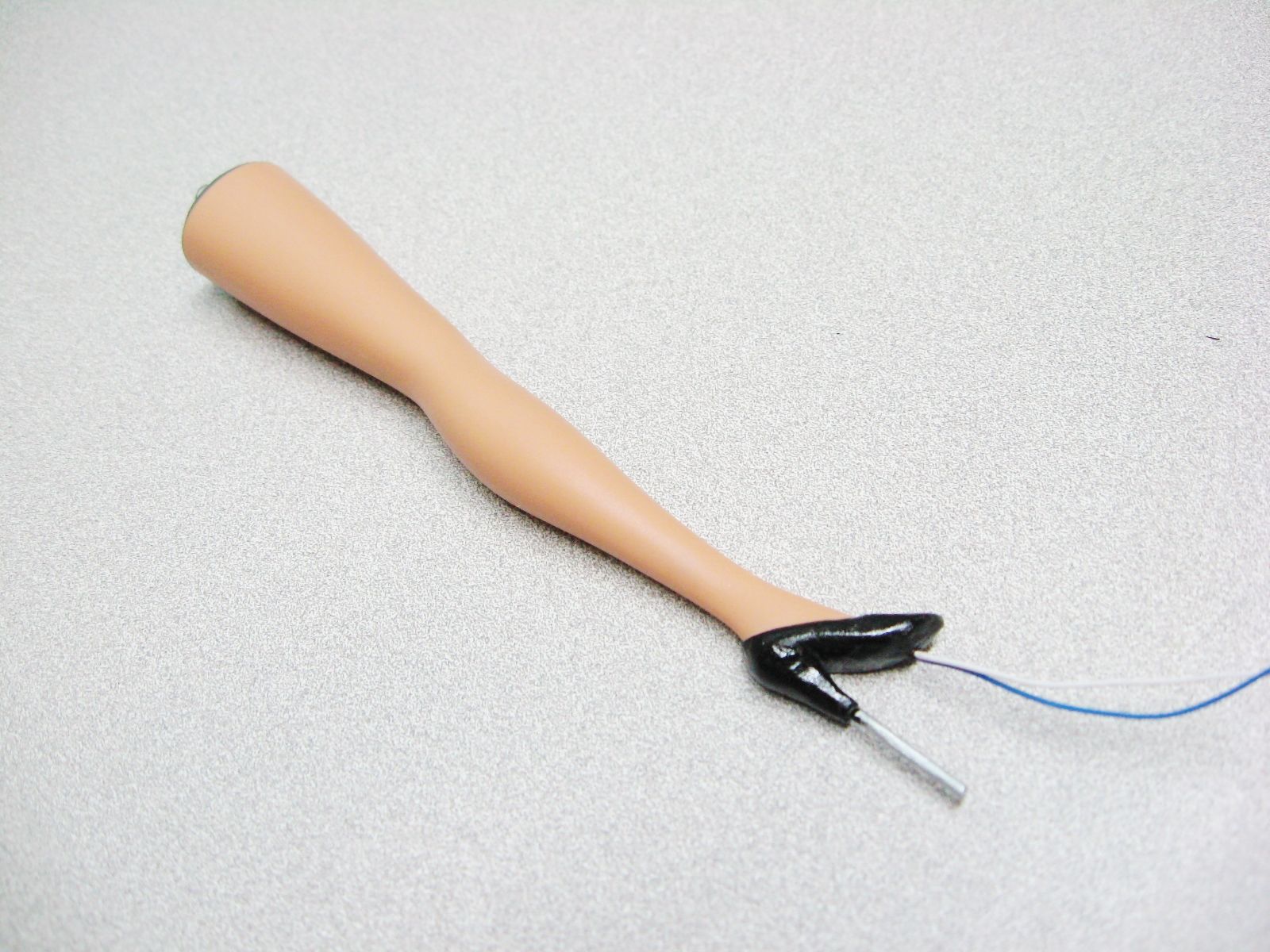 Barbie Leg Lamp : 19 Steps (with Pictures) - Instructables