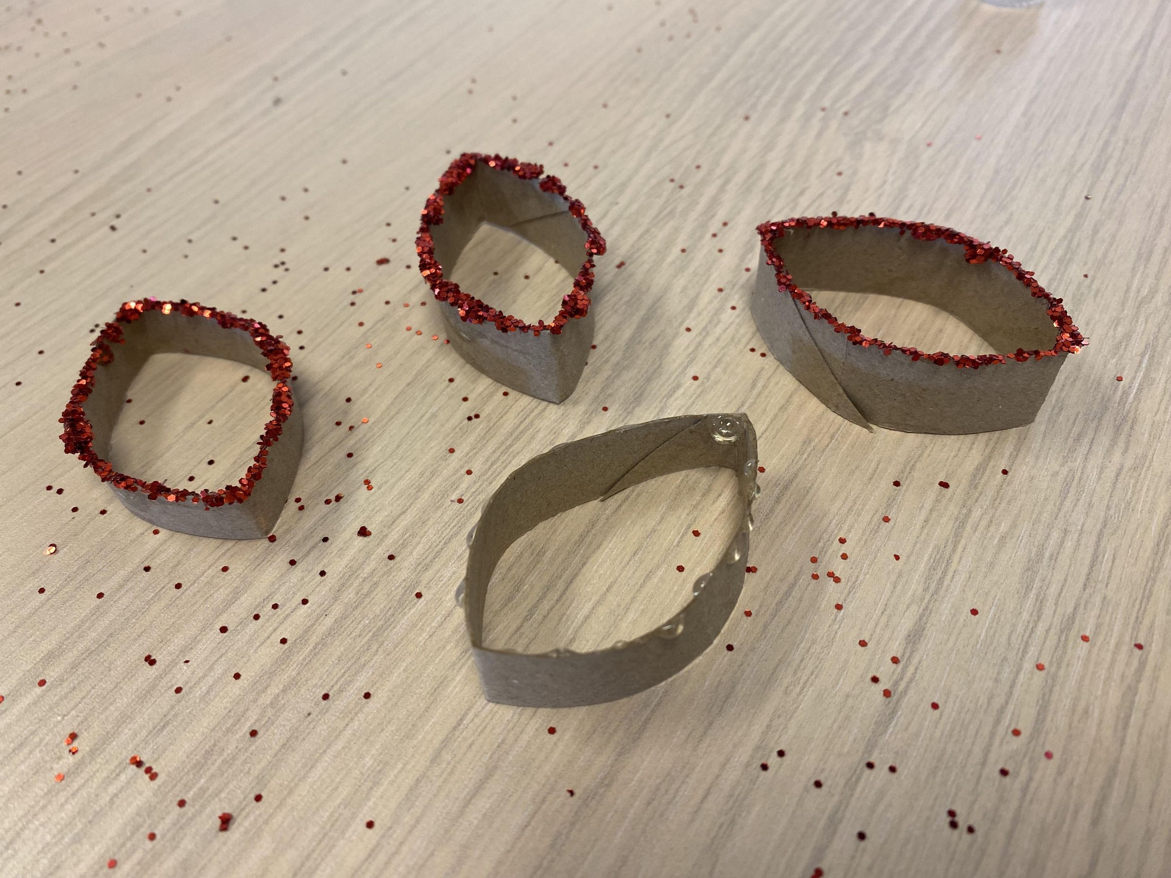 DIY Toilet Paper Roll Christmas Ornament : 5 Steps - Instructables