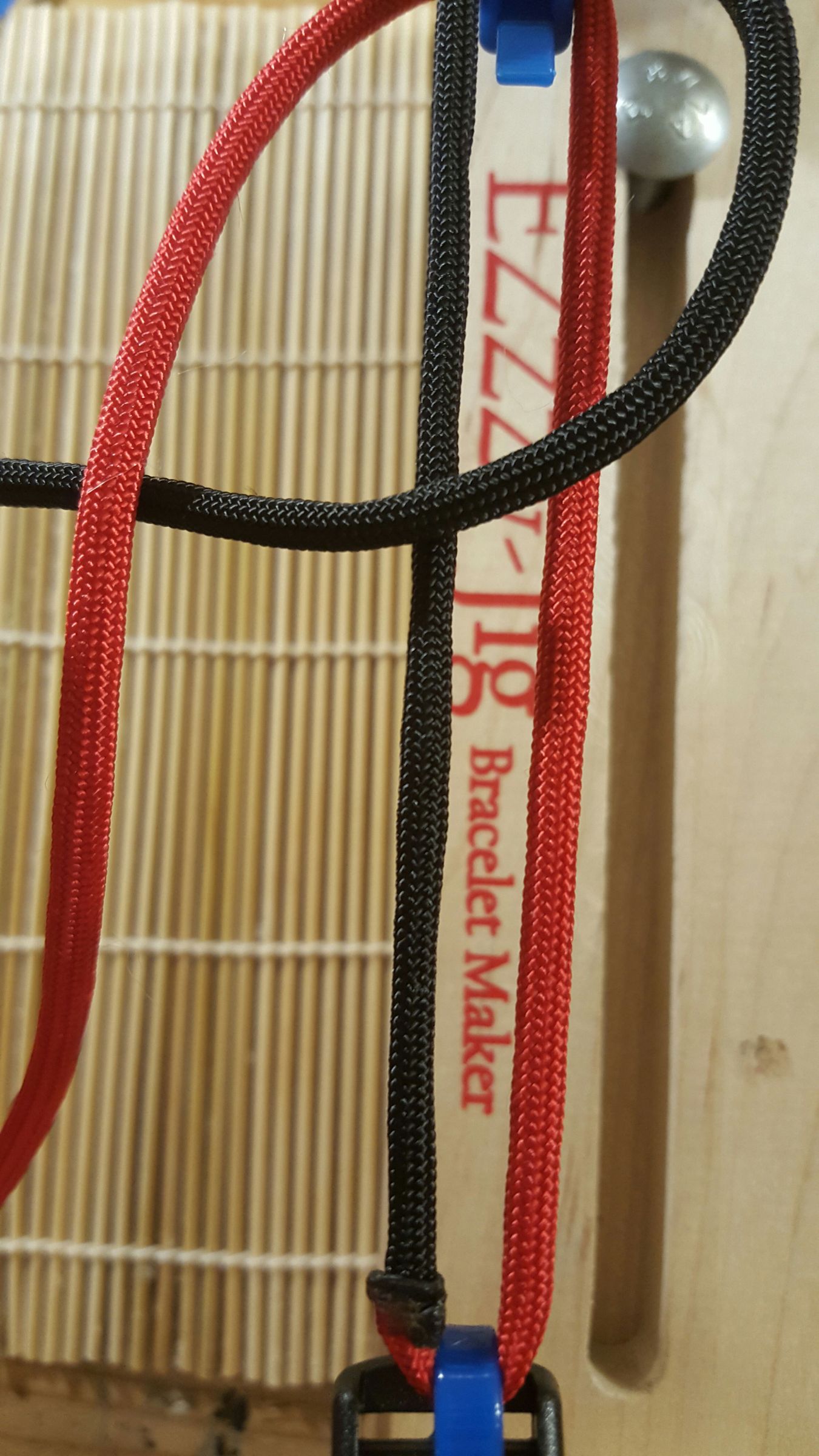 Paracord Snake : 10 Steps (with Pictures) - Instructables