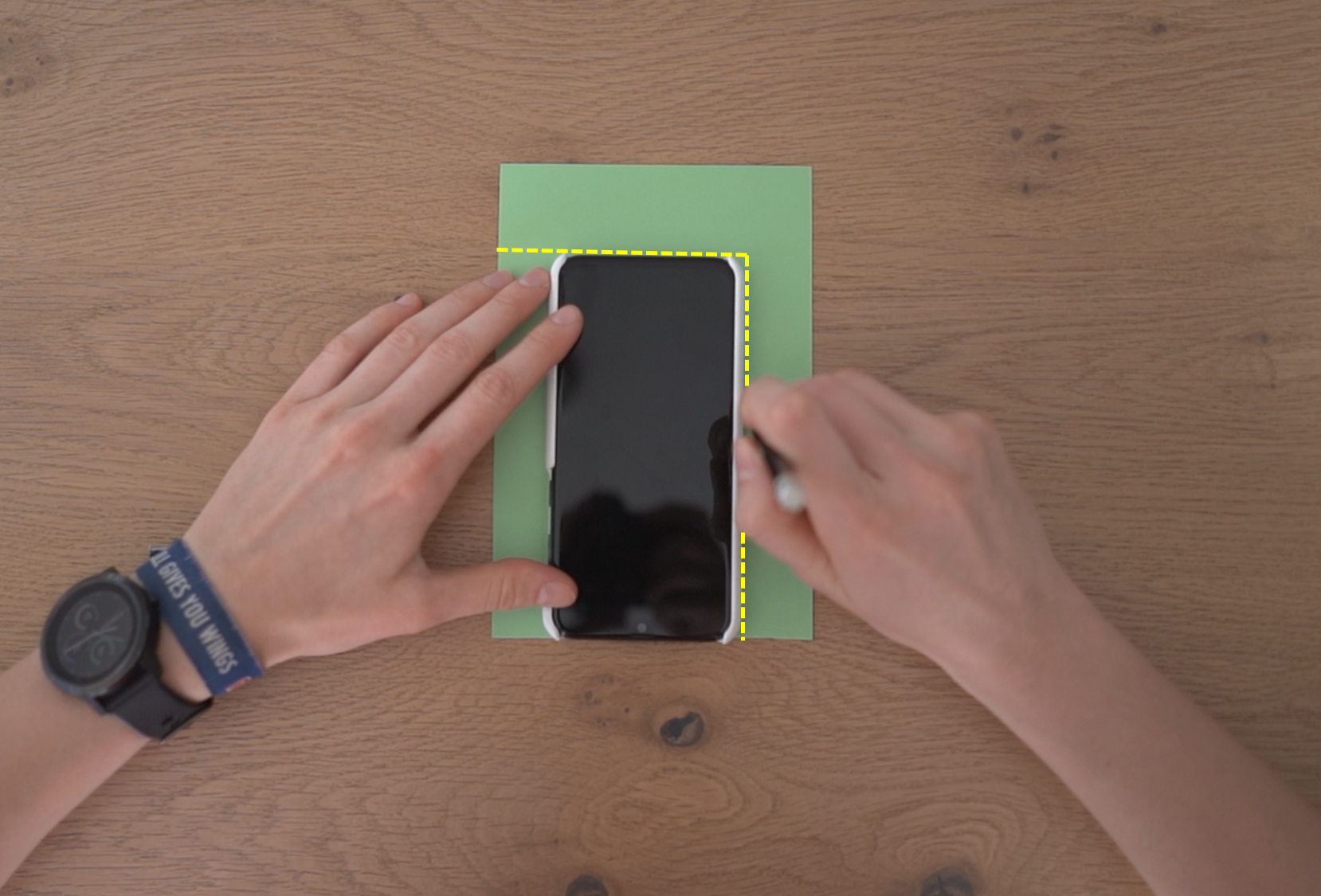 1-Minute Cardboard Phone Stand (no Glue) : 8 Steps (with Pictures ...