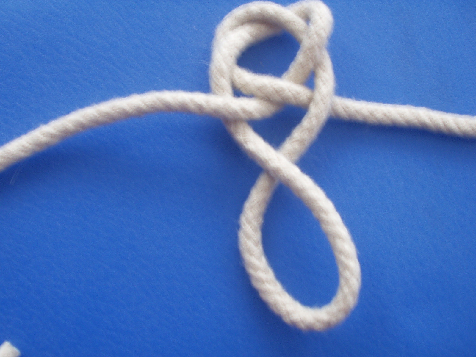 Single Cord 4 Strand Flat Braid : 7 Steps (with Pictures) - Instructables