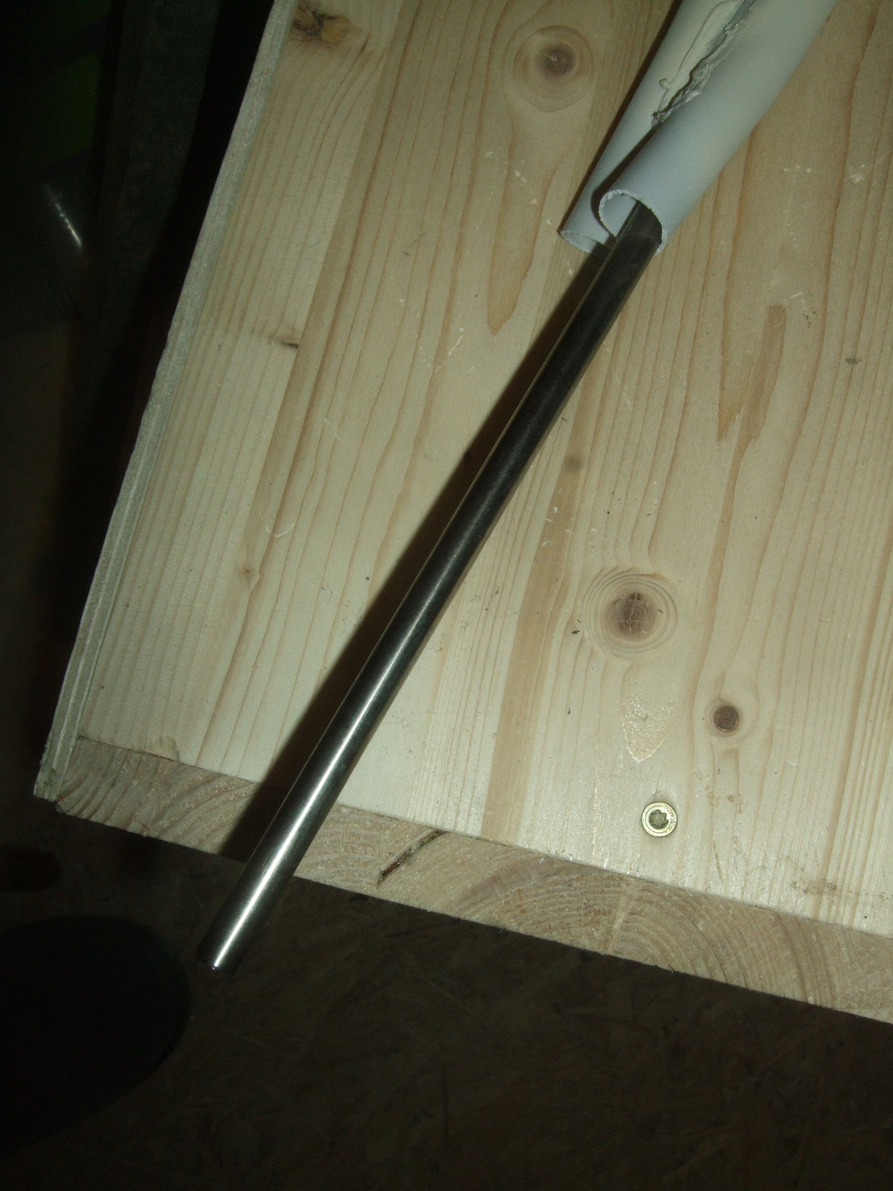Front (grave)yard Hand : 8 Steps (with Pictures) - Instructables