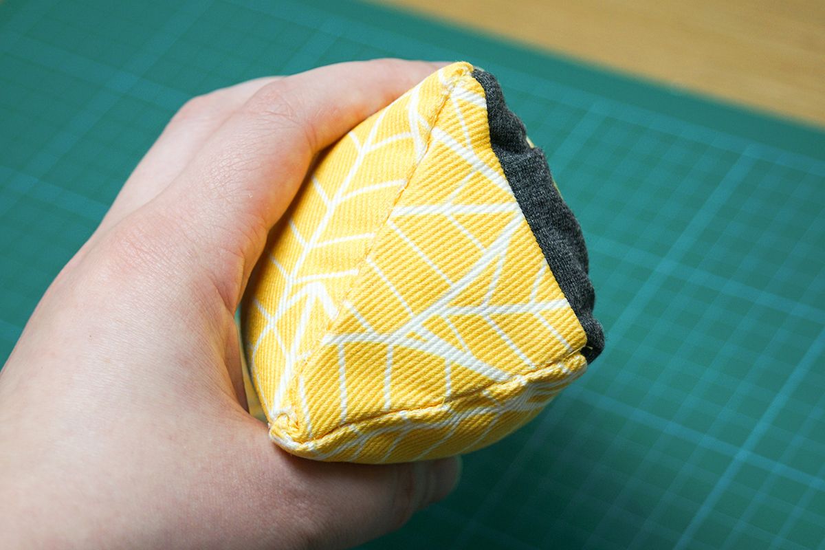 DIY Phone Holder | How to Sew a Triangular Stand for Your Mobile : 11 ...