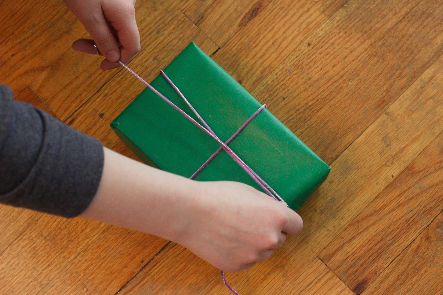 How to Properly Wrap a Present : 17 Steps (with Pictures) - Instructables