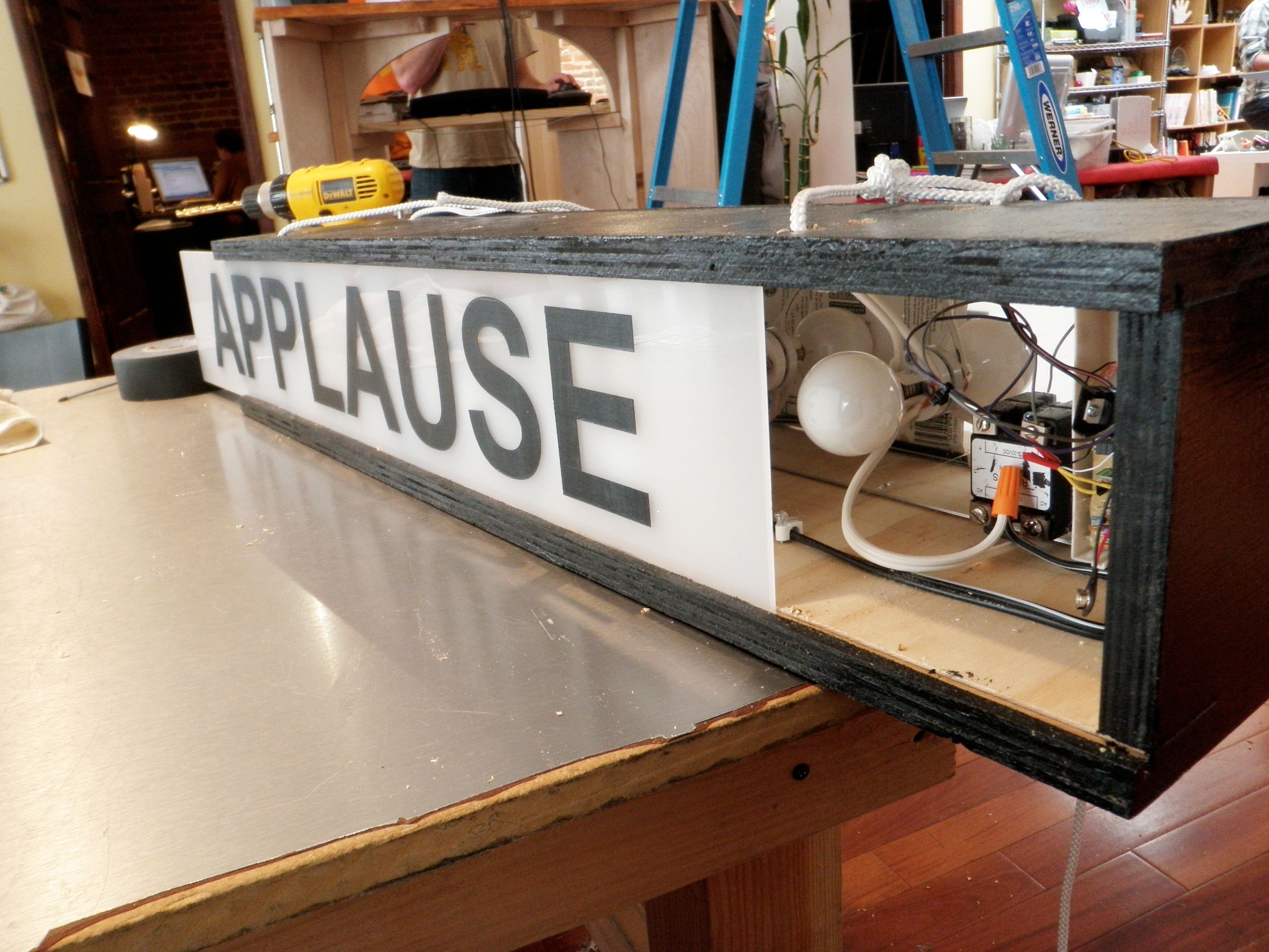 Personal Applause Sign : 20 Steps (with Pictures) - Instructables