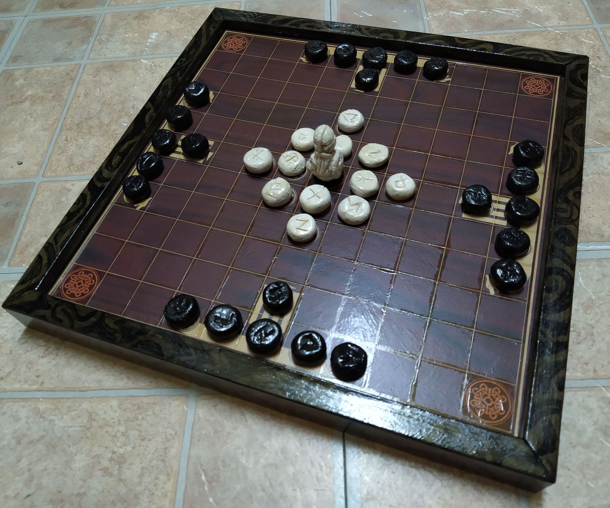 Hnefatafl Set for Less Than 20 USD : 15 Steps (with Pictures ...