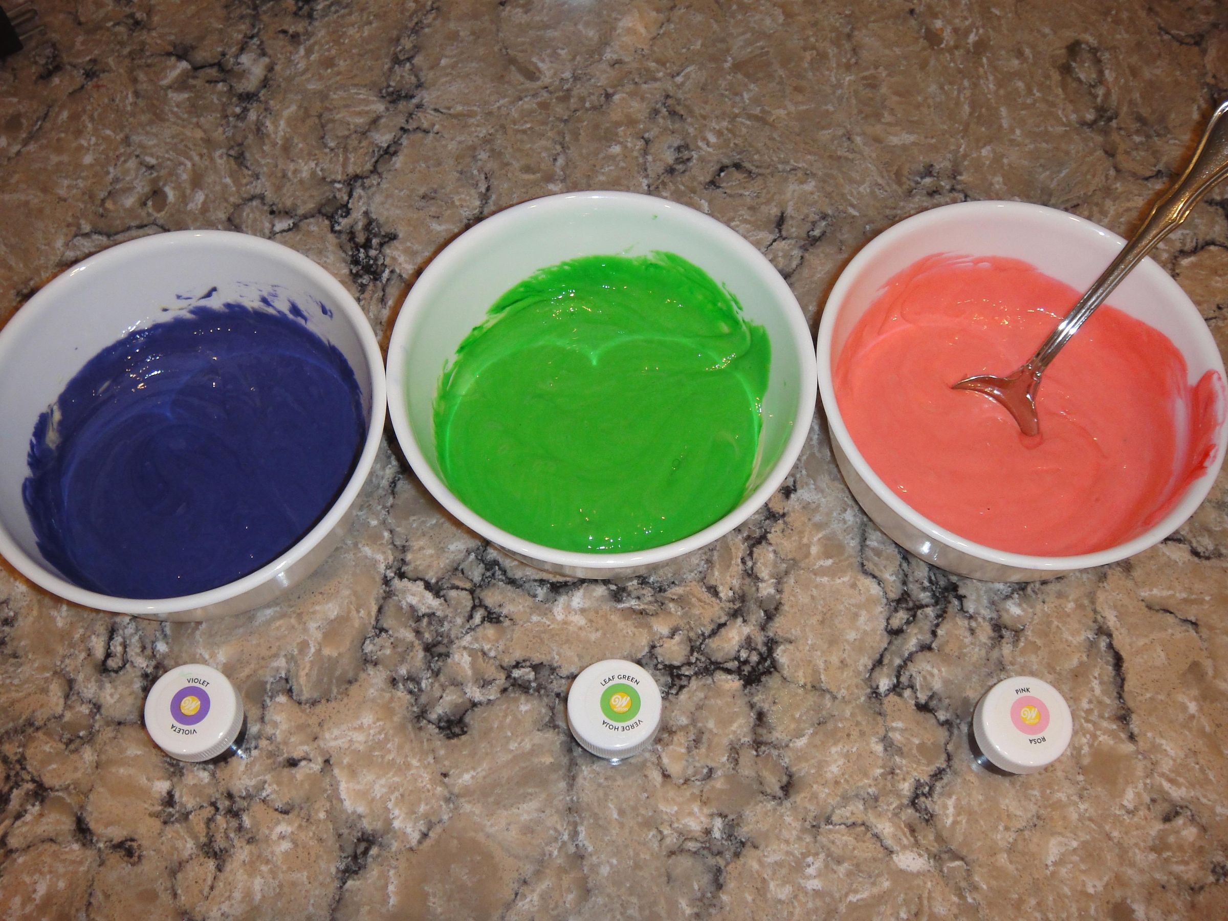 Petite Whoopie Eggs : 11 Steps (with Pictures) - Instructables