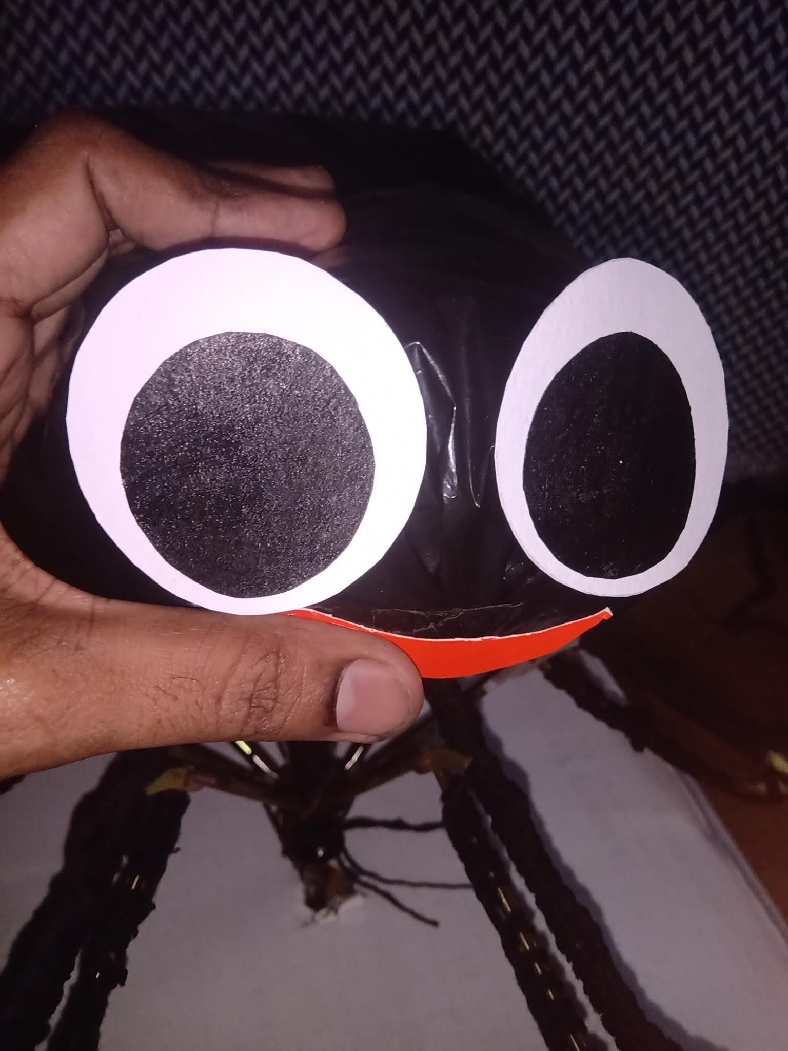 B3 Hat(BBB Hat) : the Big Black Bug Hat! : 7 Steps - Instructables