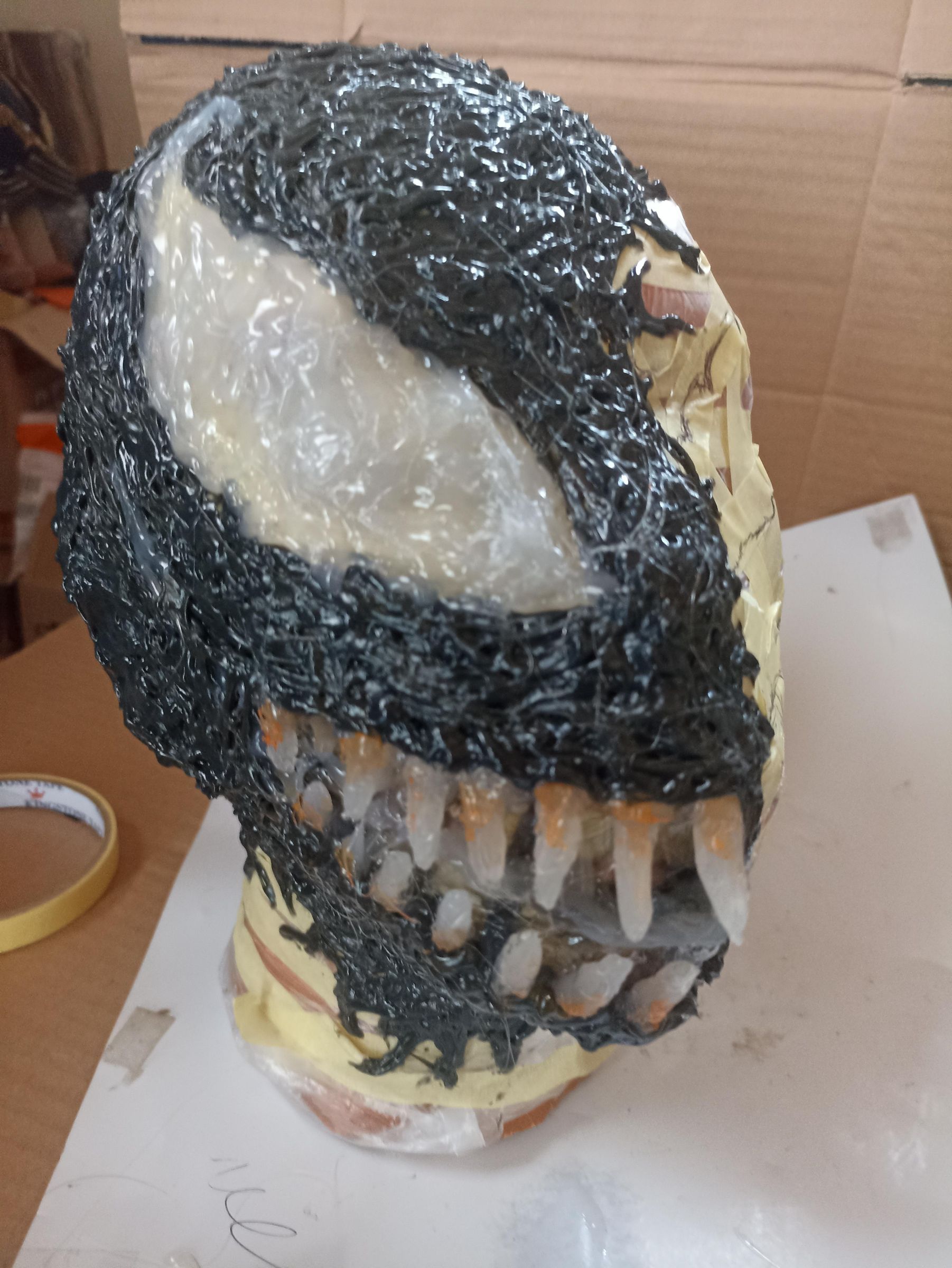Making Venom Ruber Mask Made From Hot Glue : 8 Steps (with Pictures ...