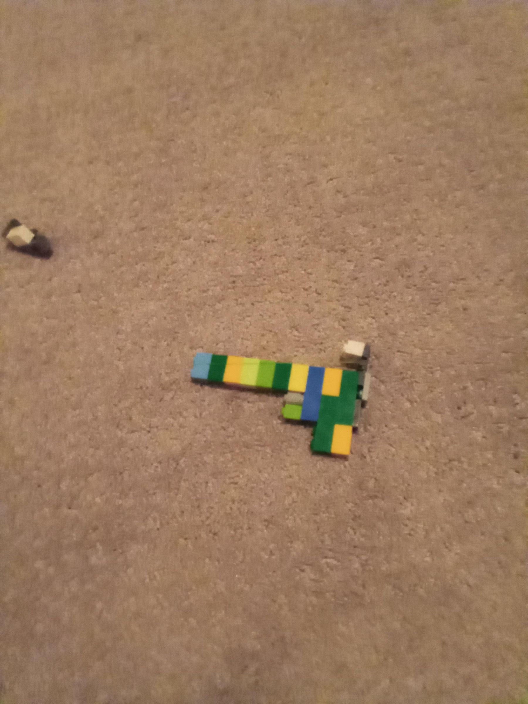 Lego Automatic Pistol : 4 Steps - Instructables