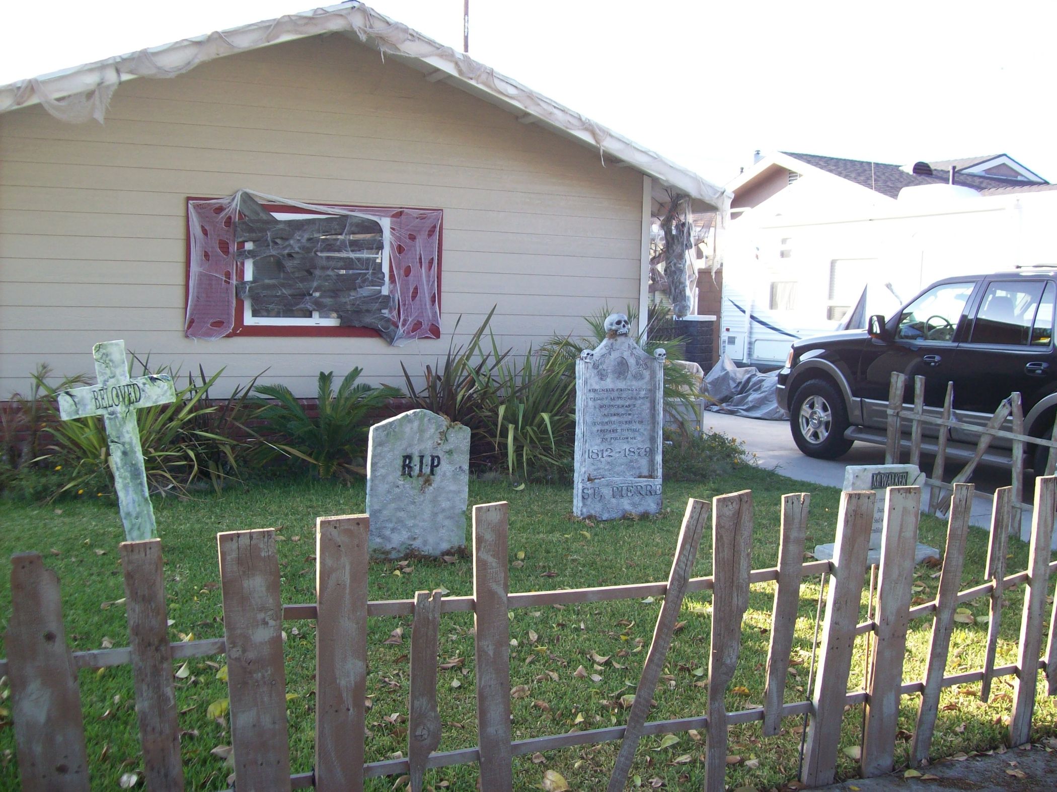 Boarded Windows for Halloween : 5 Steps (with Pictures) - Instructables