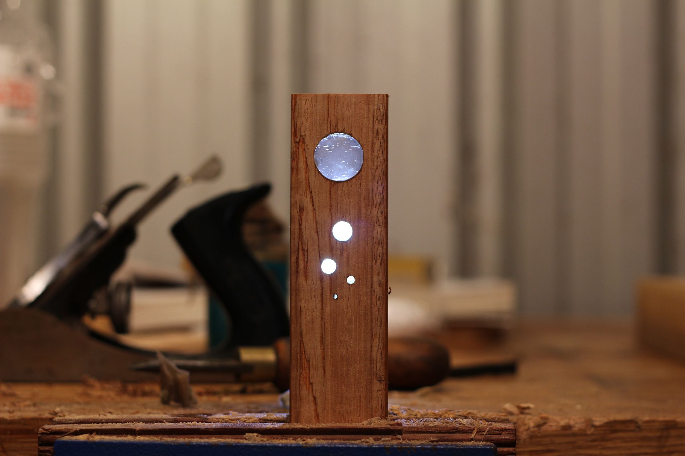 Make a Resin and LED Lamp With Handtools : 9 Steps (with Pictures ...