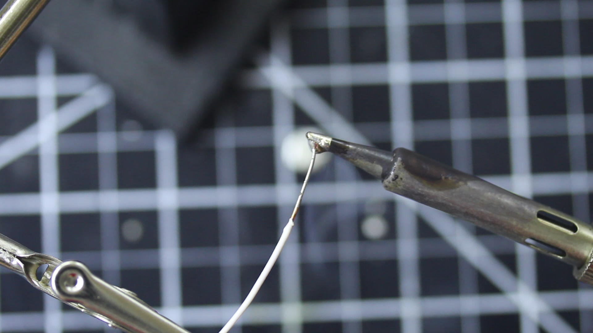 Using Solder | Soldering Basics : 8 Steps (with Pictures) - Instructables