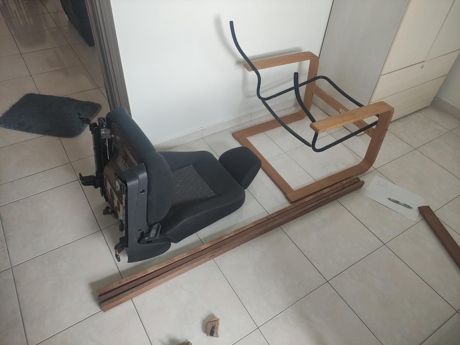 Simple Car Seat Couch : 5 Steps - Instructables