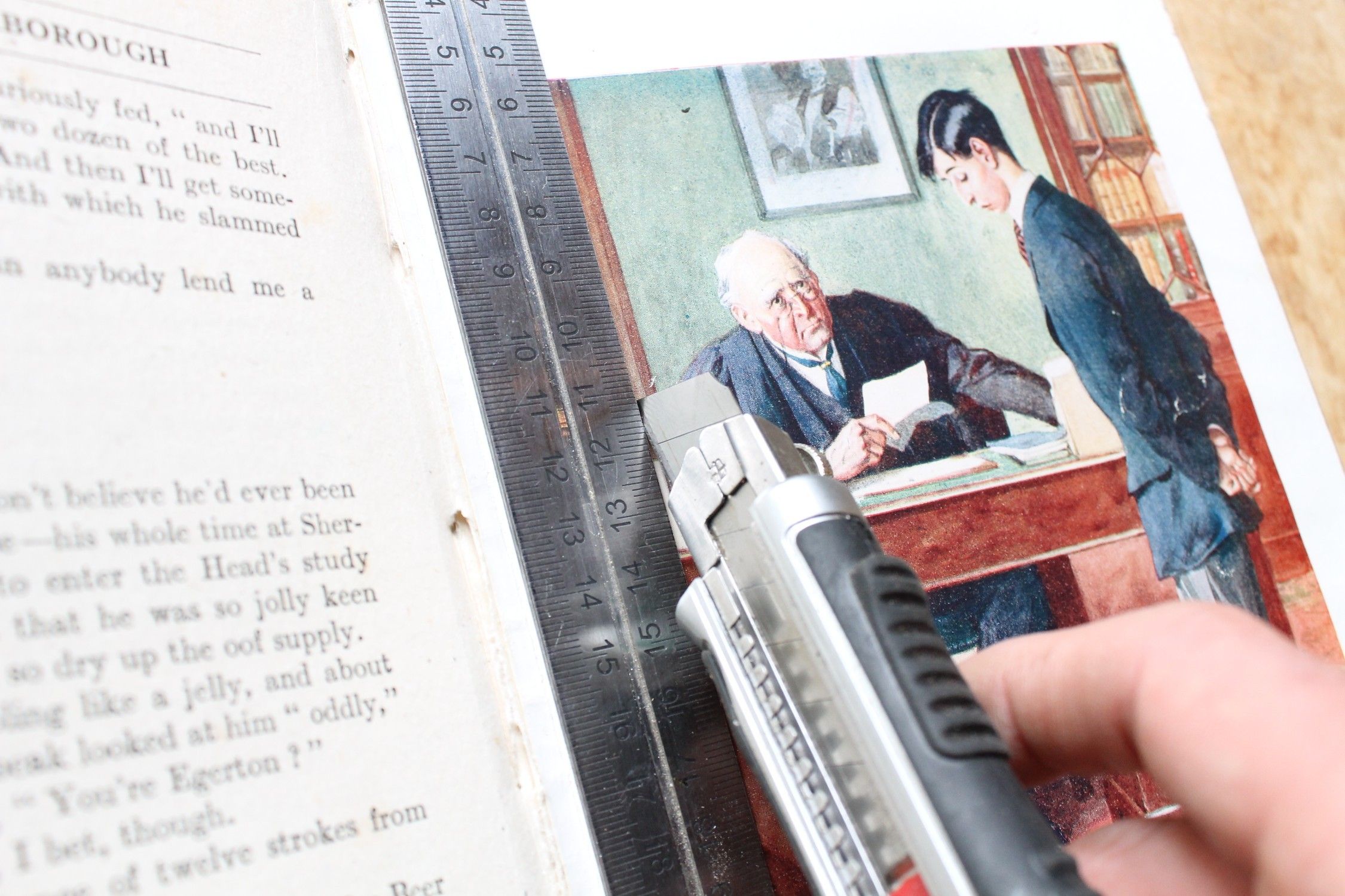 LED Book Light - Inside a Book! : 10 Steps (with Pictures) - Instructables