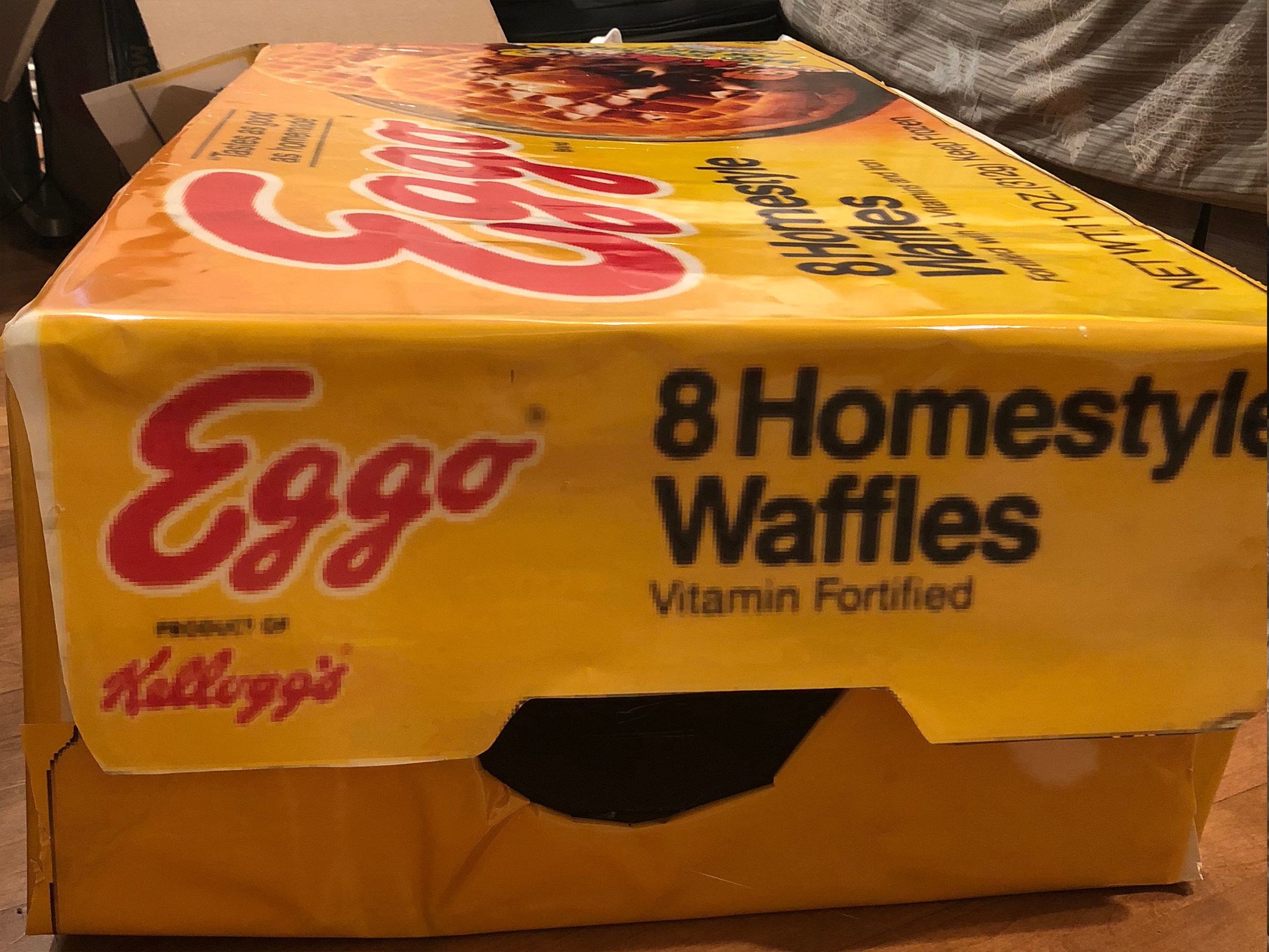 Stranger Things Eggo Waffle Box Costume : 4 Steps (with Pictures ...
