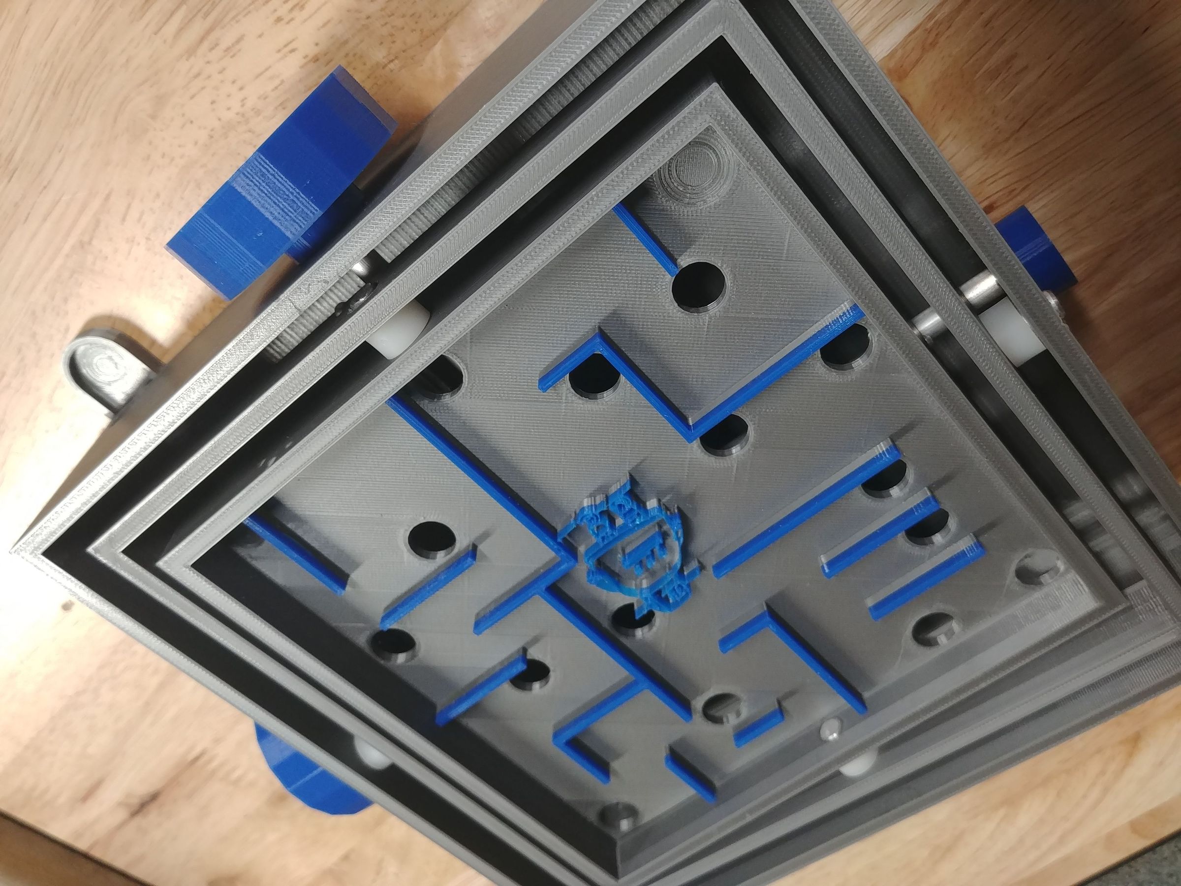 Labyrinth Maze : 14 Steps (with Pictures) - Instructables