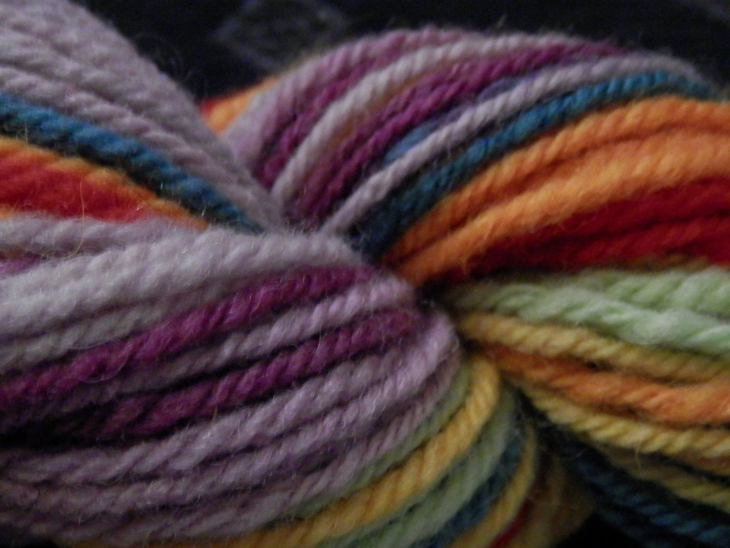 How to Spin a Rainbow Gradient Yarn : 9 Steps (with Pictures ...