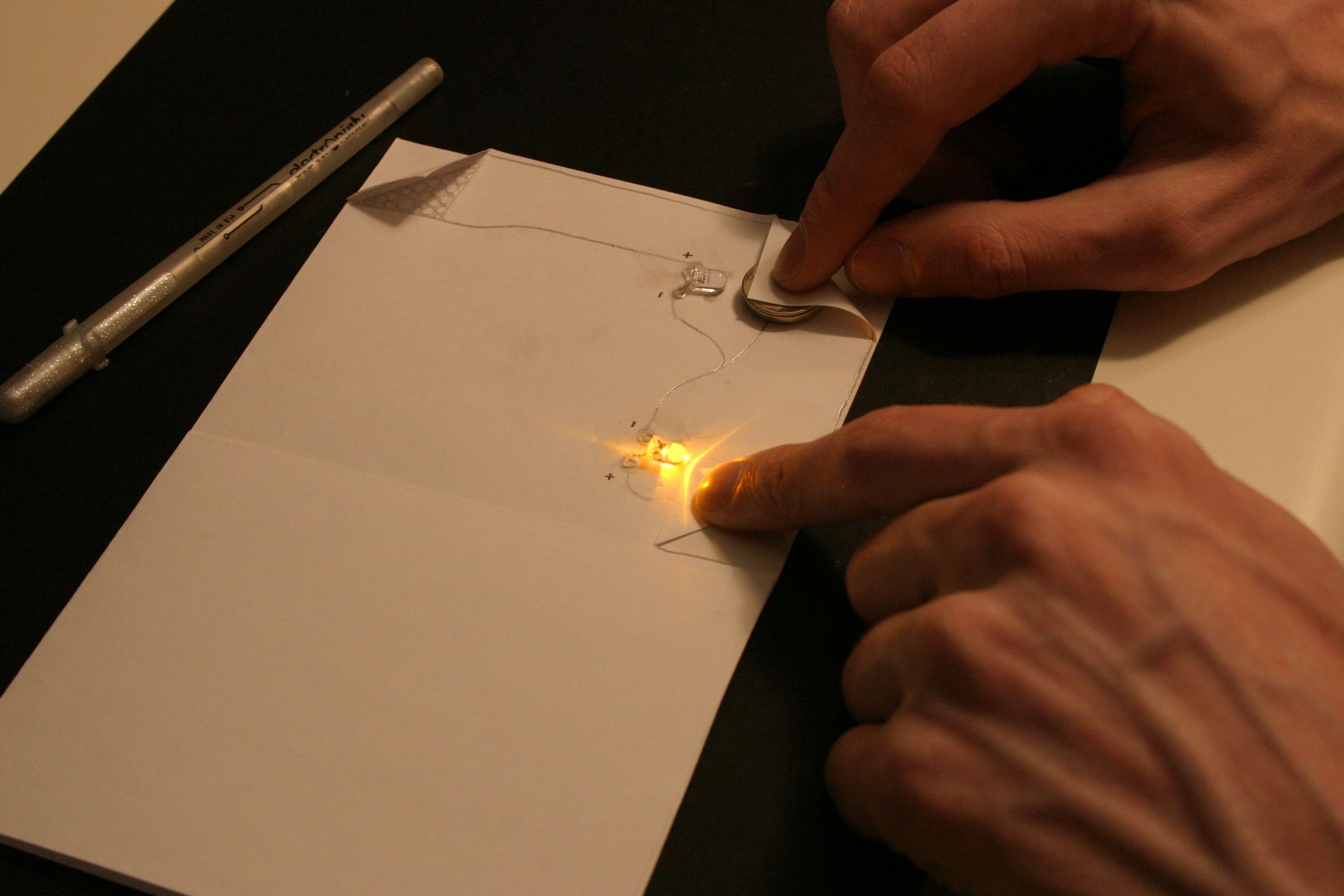 Circuit Scribe Holiday Card - Draw Your Own Electronic Cards! : 10 Steps - Instructables