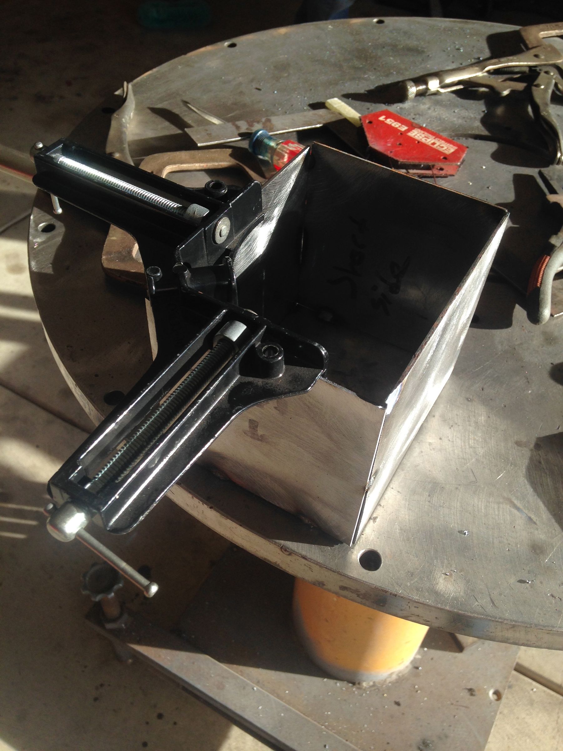 How to MIG Weld a Box : 7 Steps - Instructables