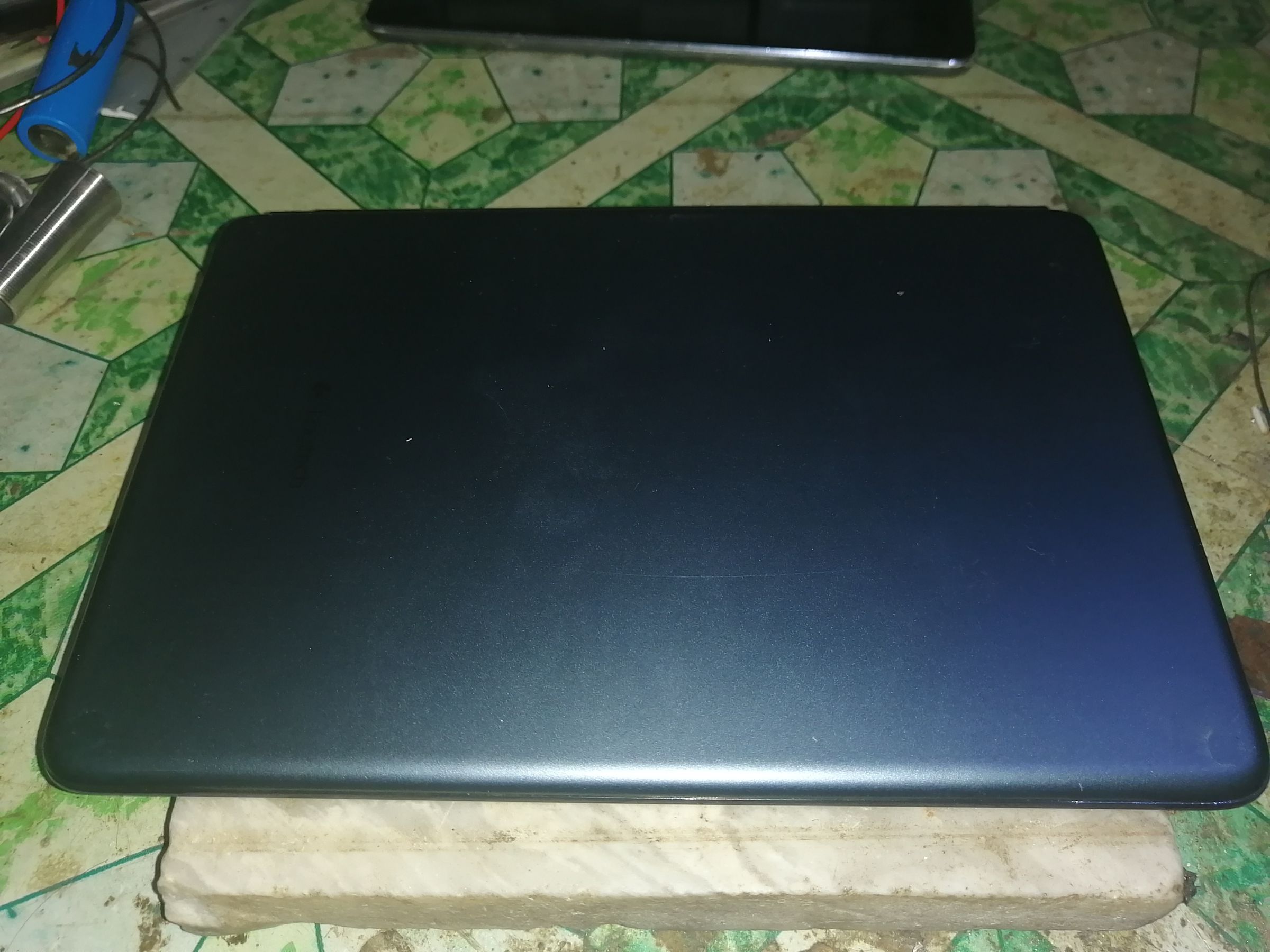 Hot Glue Footing - Instructables