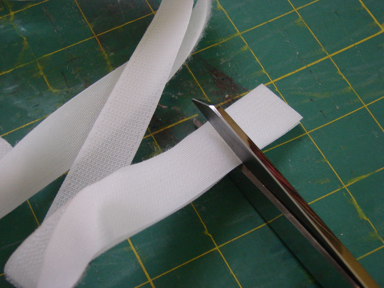 Recycled Plastic Bag Bib : 8 Steps - Instructables