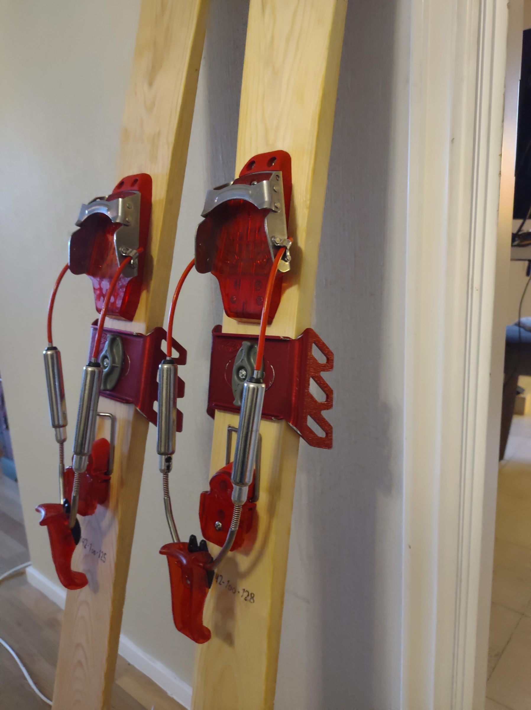 Freeride Wooden Ski, Free Heel Edition : 9 Steps (with Pictures ...