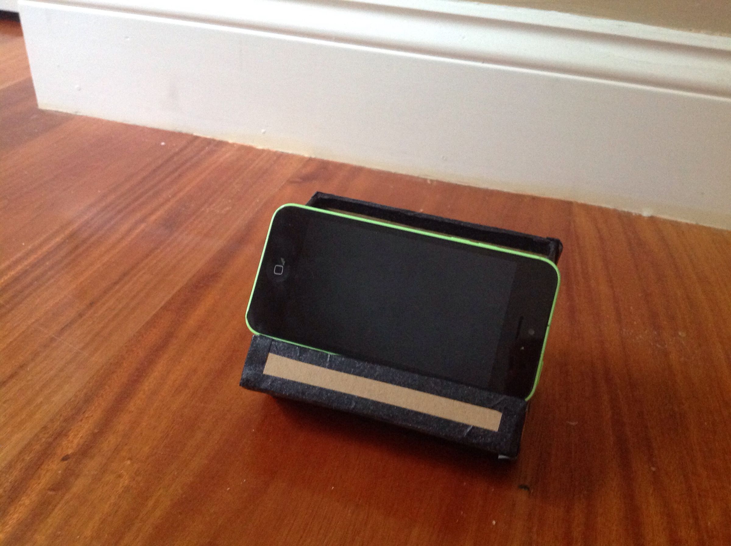 Cardboard Phone Stand : 3 Steps (with Pictures) - Instructables